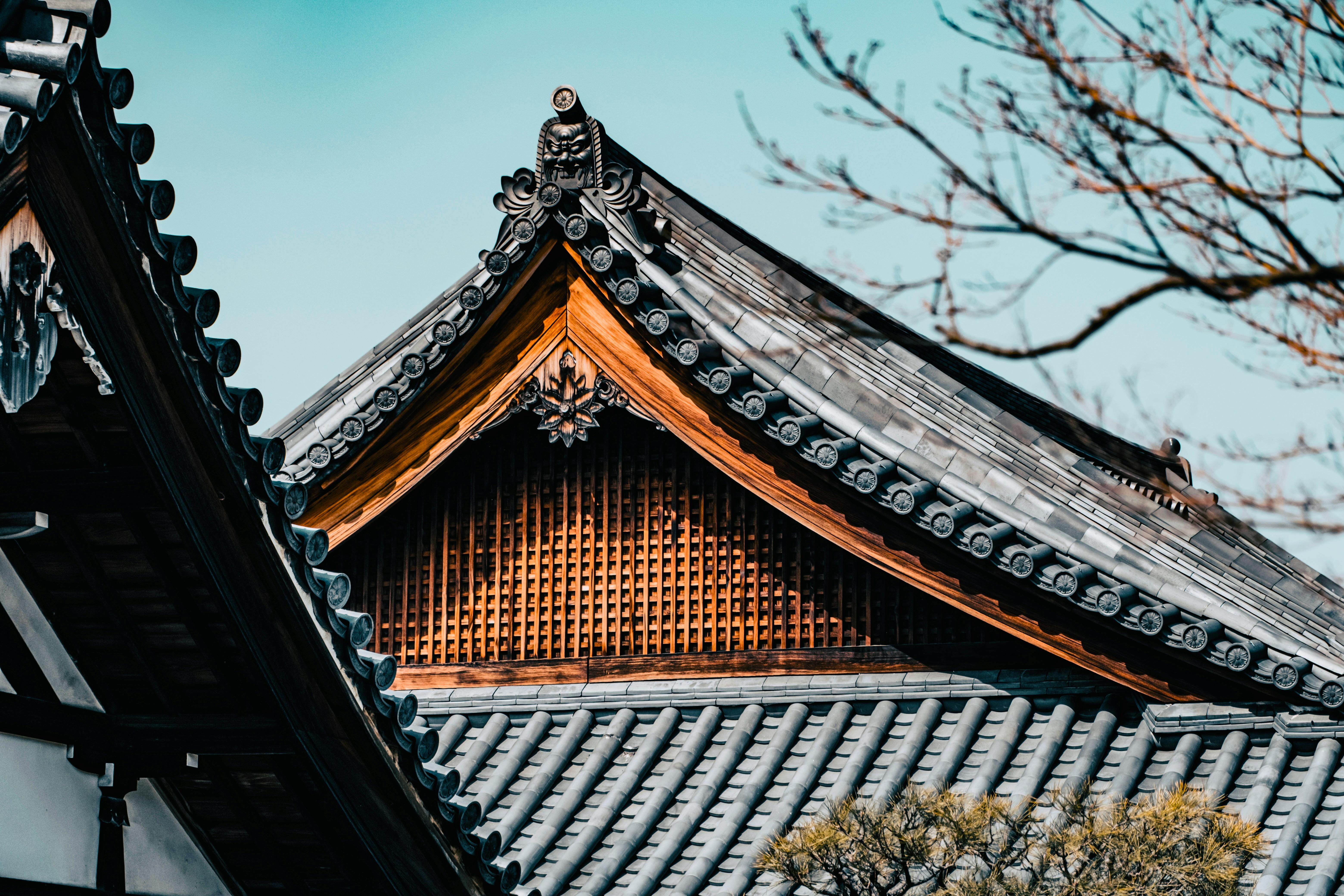 Traditional Japanese Rooftop · Free Stock Photo