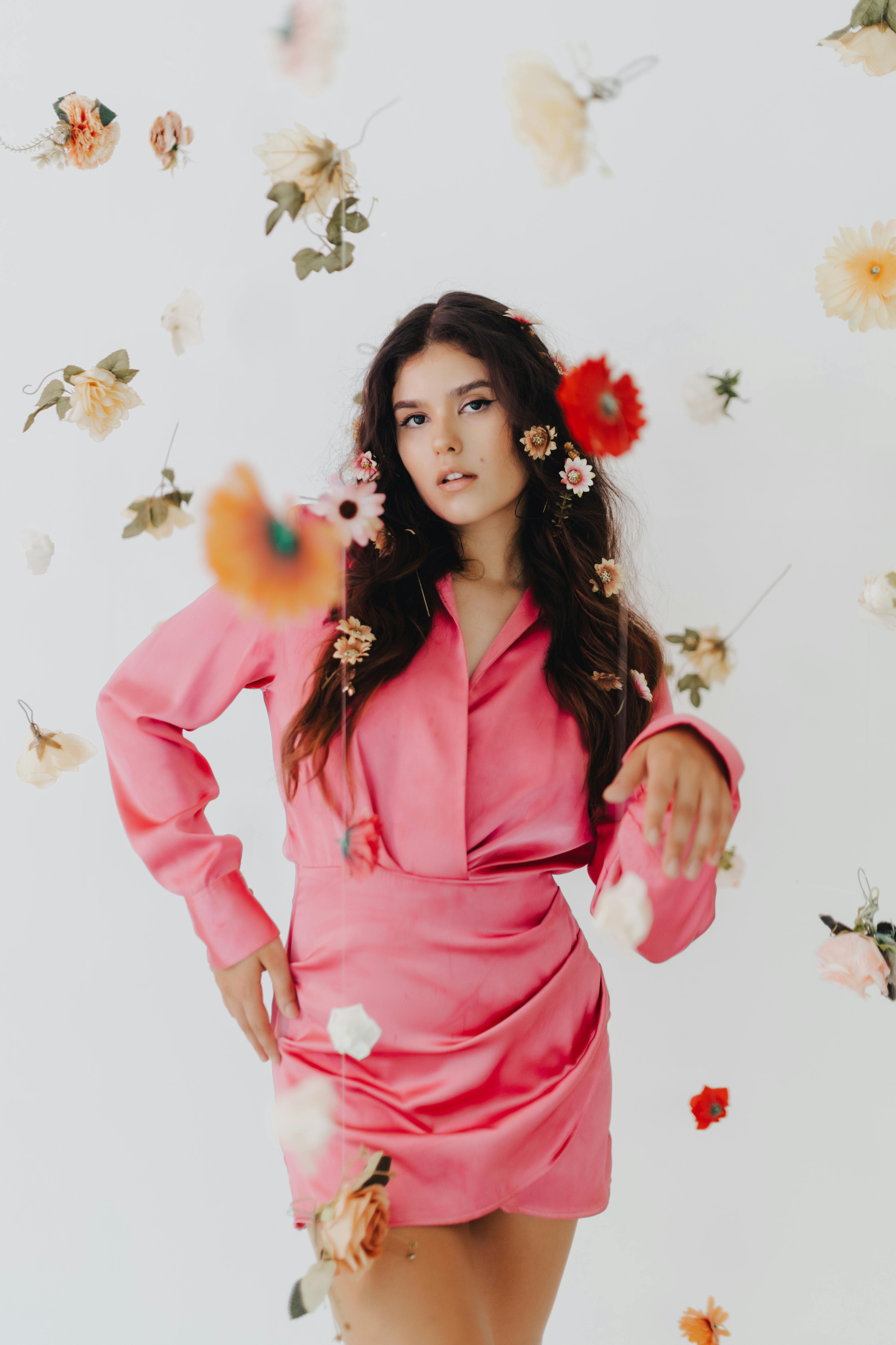 Woman White Background Photos, Download The BEST Free Woman White ...