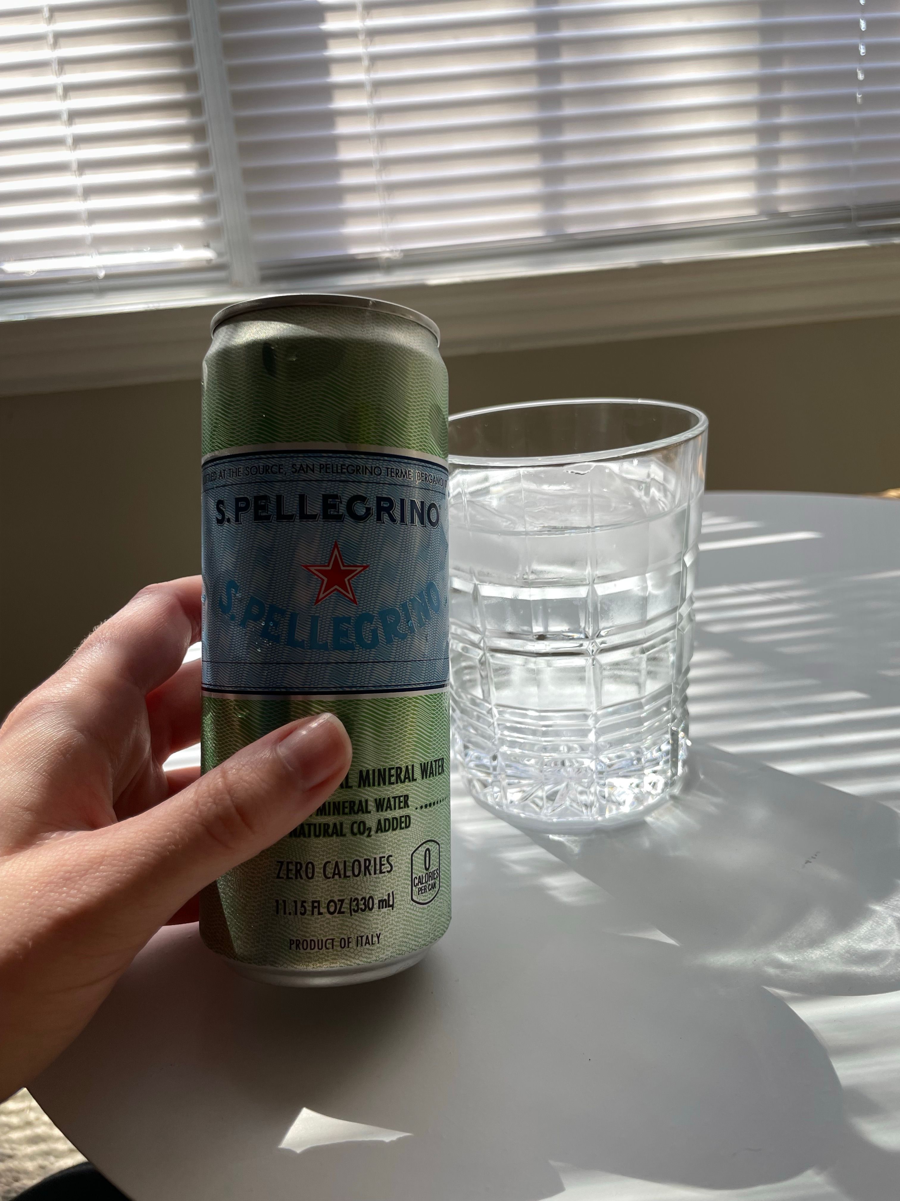 Can of Sparkling Mineral Water · Free Stock Photo