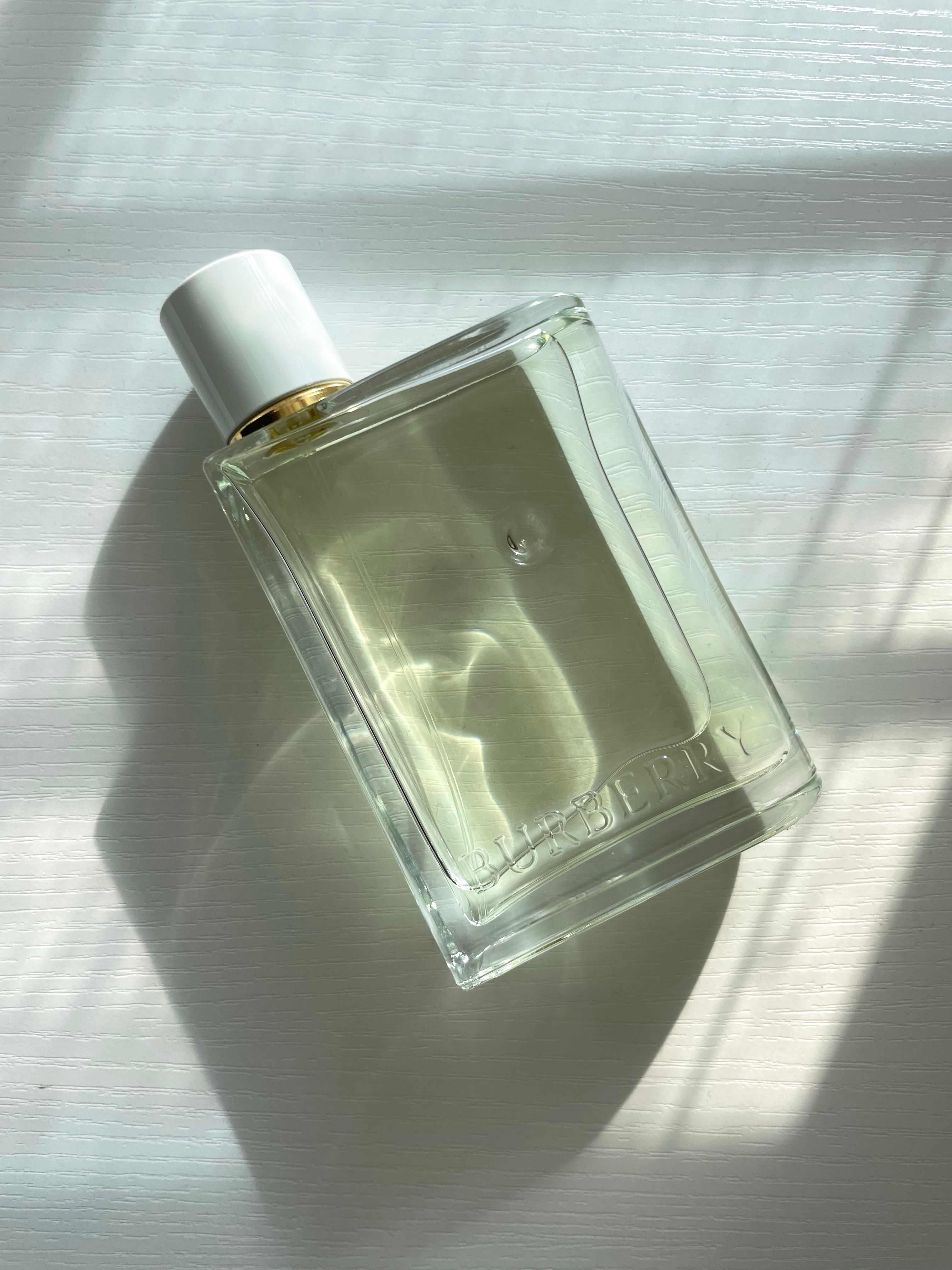 Perfume and Powder on White Background · Free Stock Photo