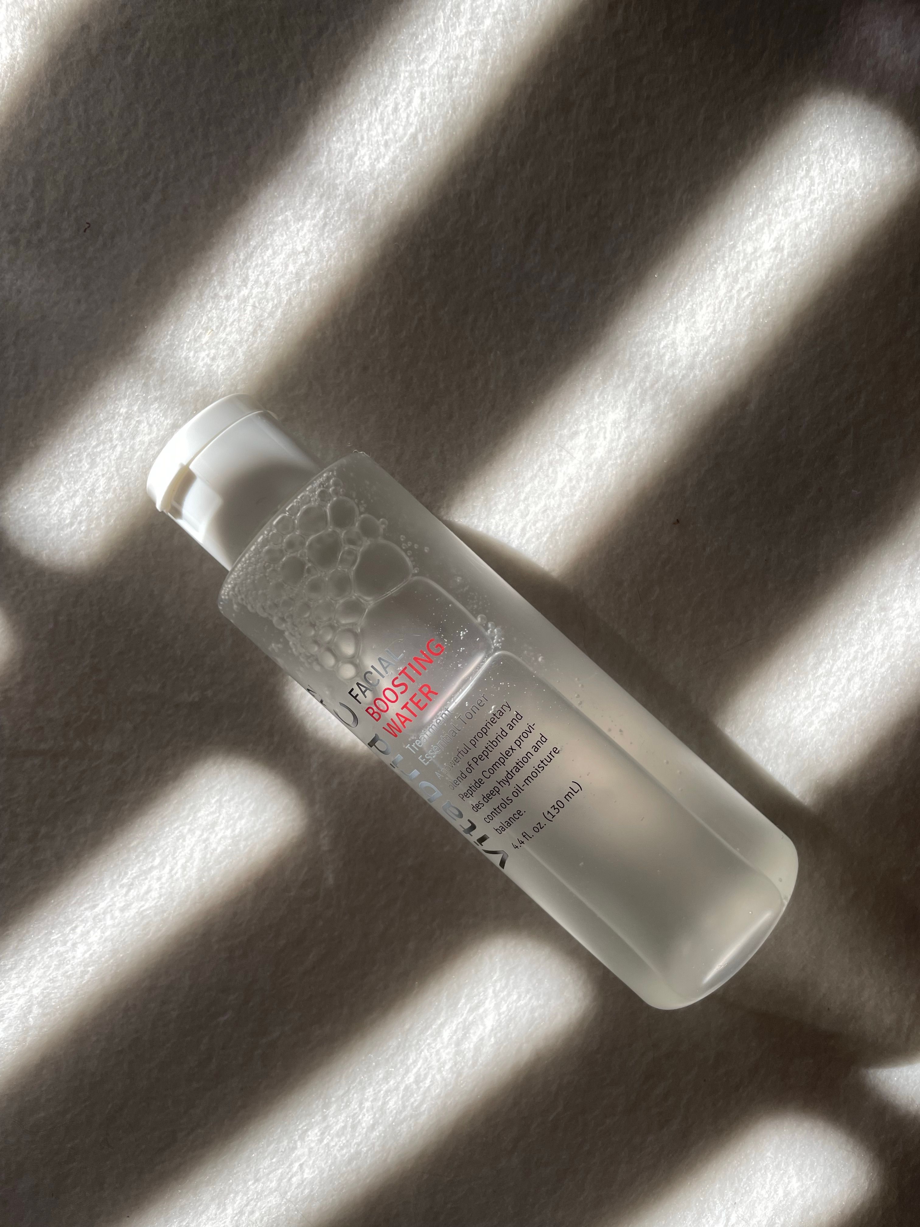 Close up of Cosmetic Flask · Free Stock Photo