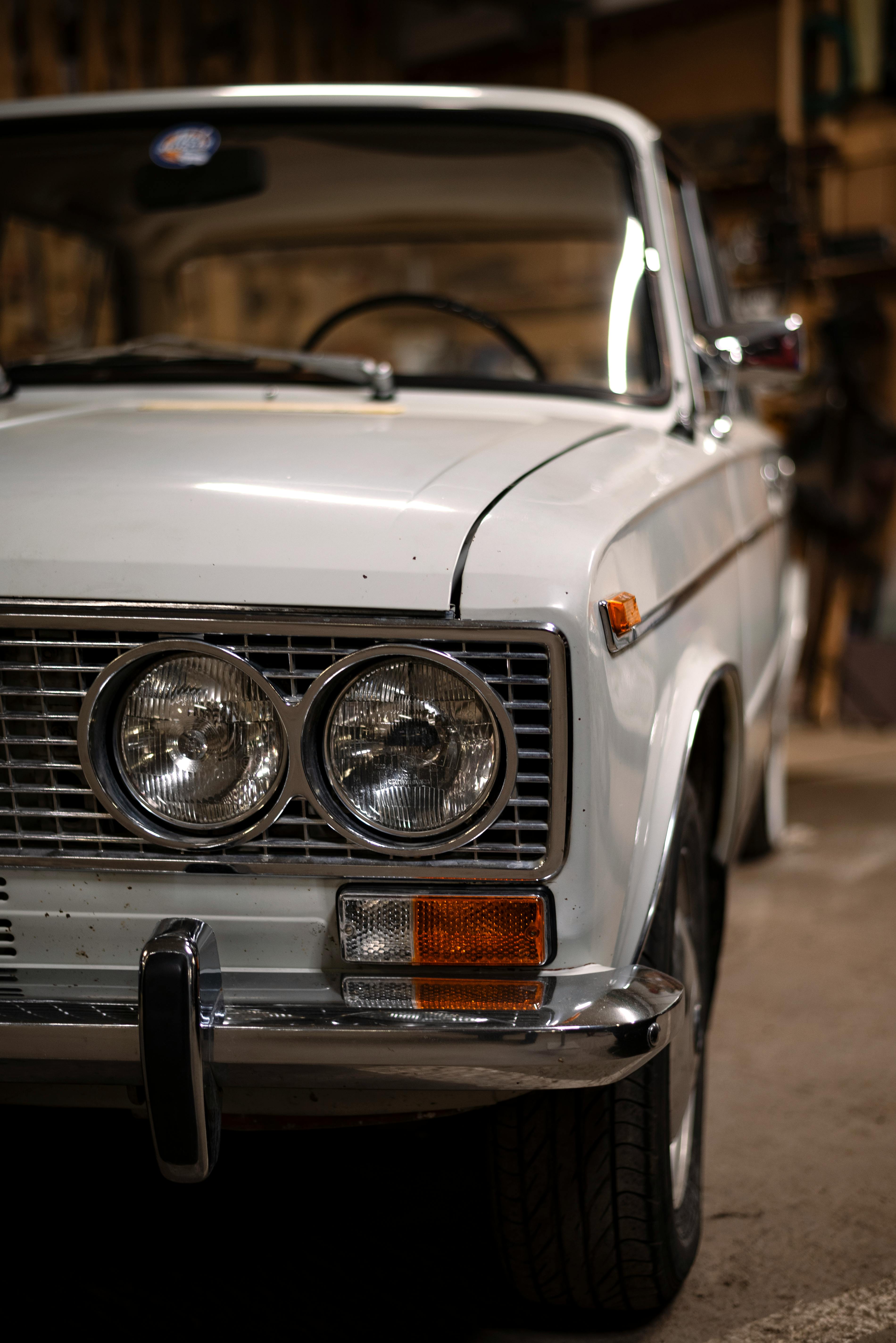 Classic Car in Grayscale Photography · Free Stock Photo