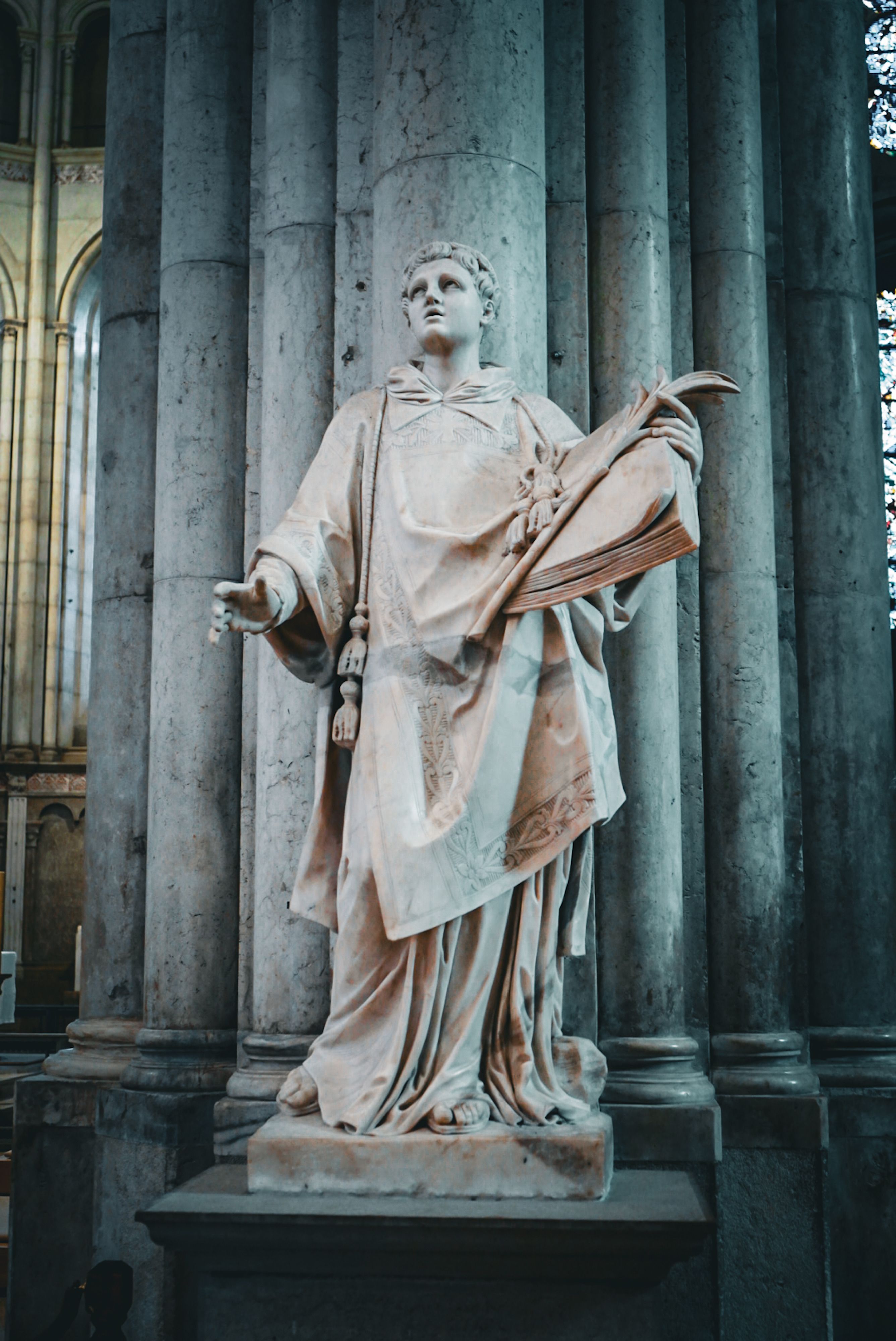 Suffering Statue Photos, Download The BEST Free Suffering Statue Stock ...