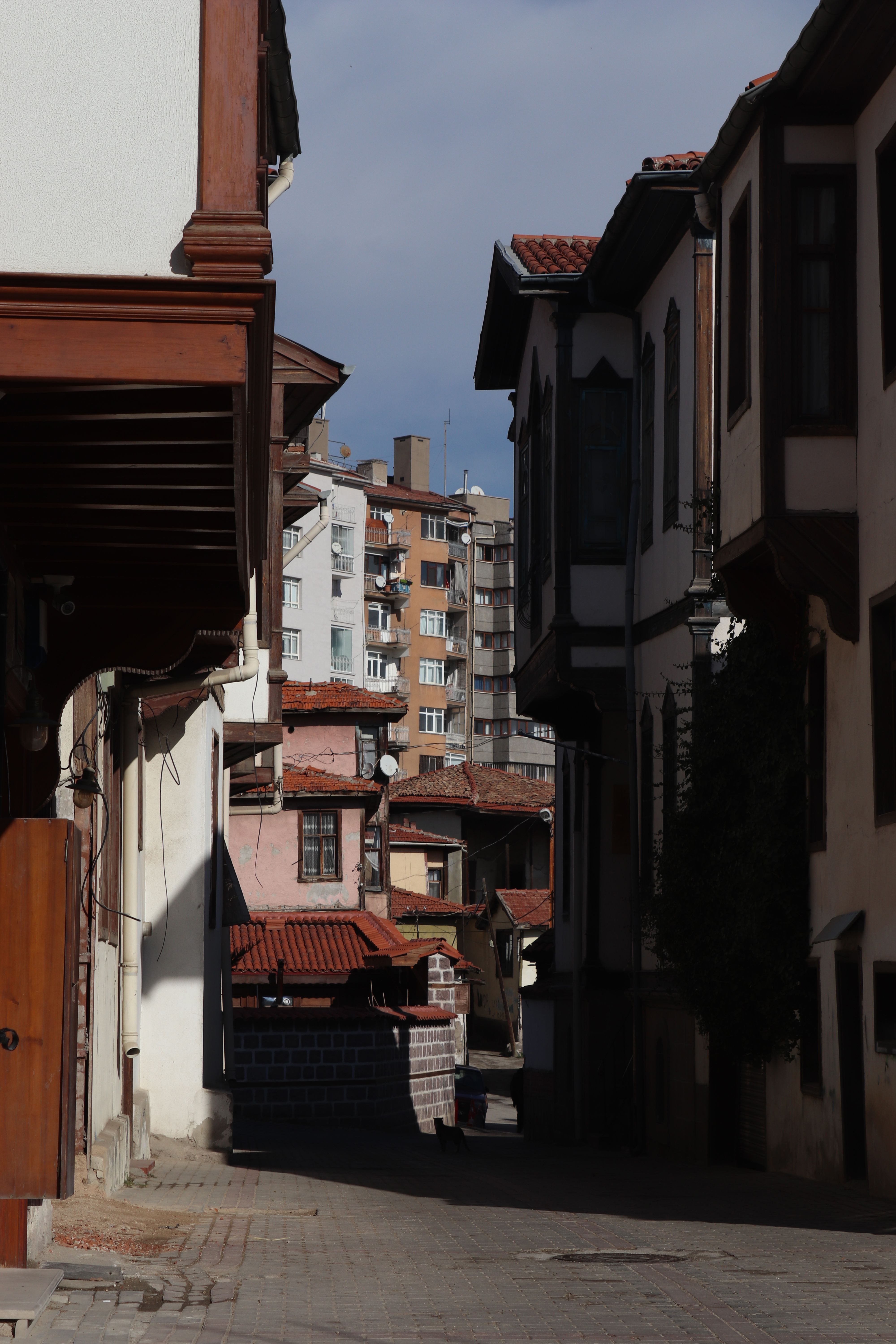 Narrow Alley in Ankara, Turkey · Free Stock Photo