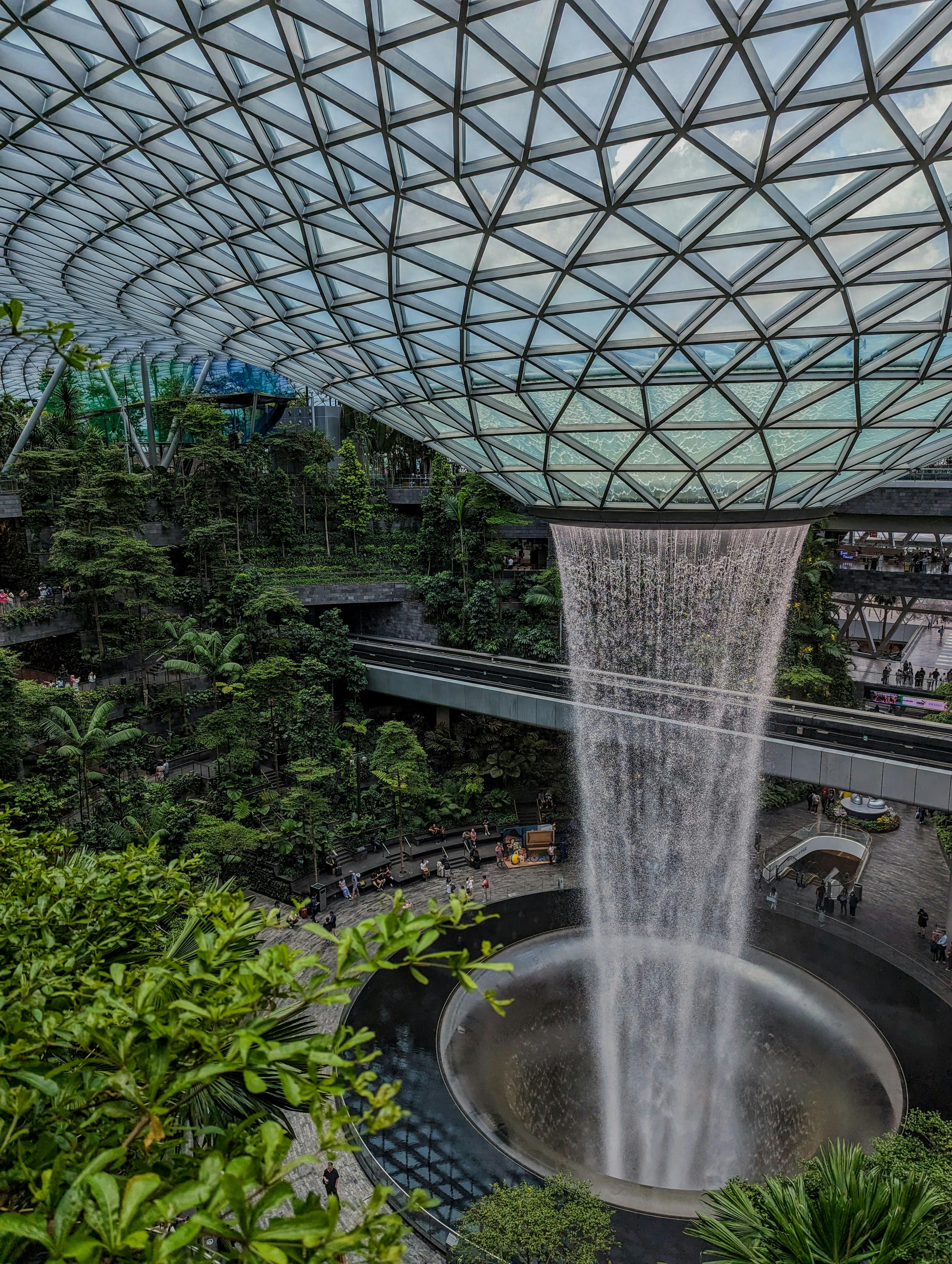 HSBC Rain Vortex in Singapore · Free Stock Photo