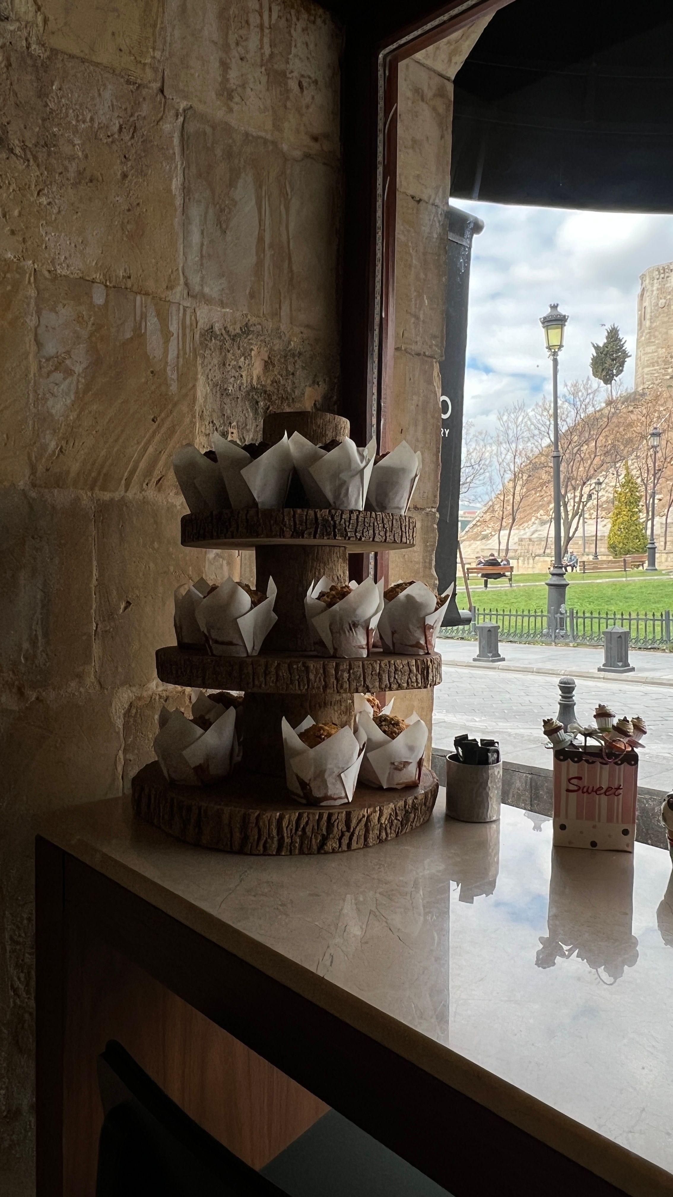 Castle Bakery Photos, Download The BEST Free Castle Bakery Stock Photos ...