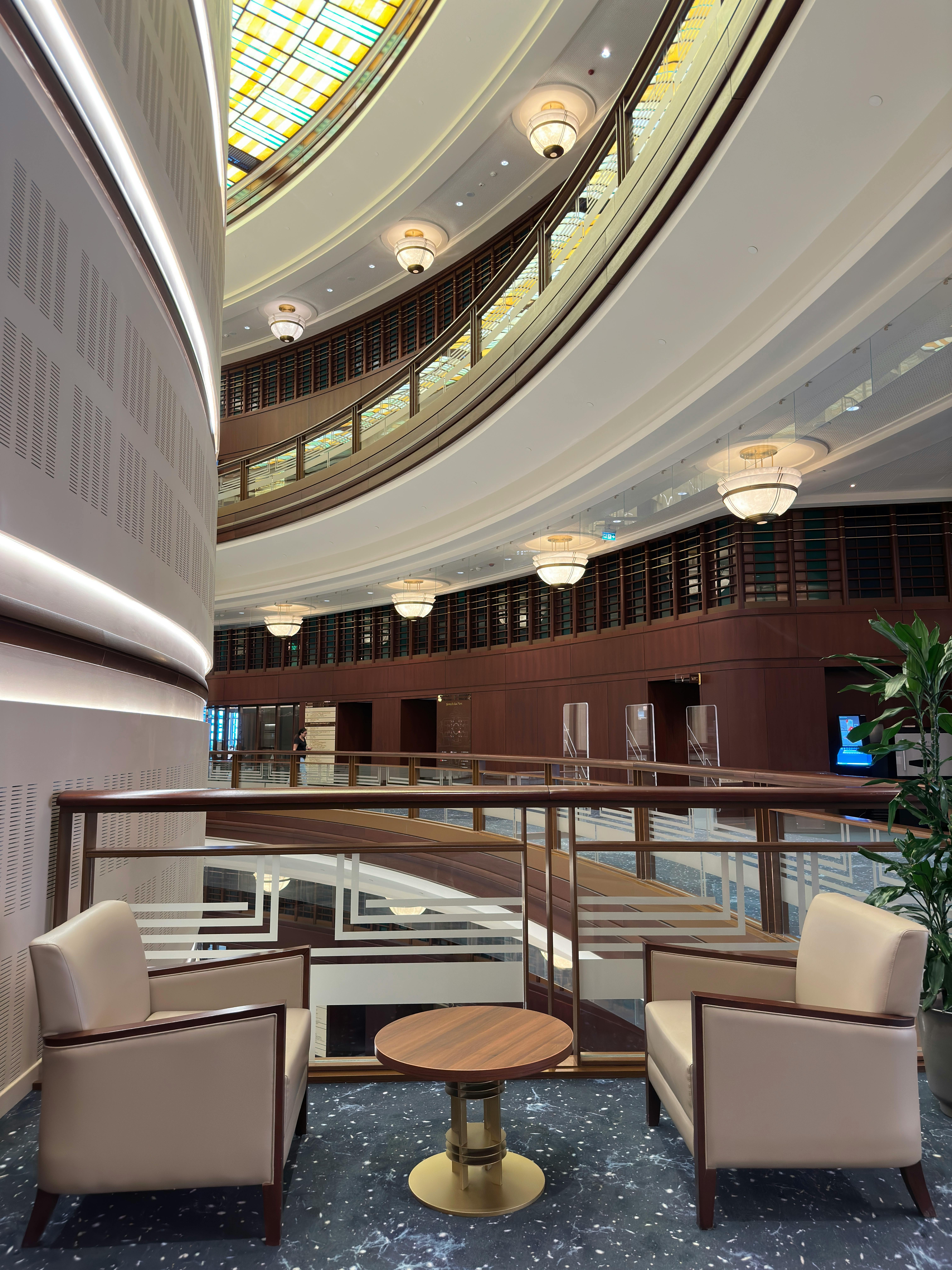 Hotel Lobby Mezzanine Photos, Download The BEST Free Hotel Lobby ...