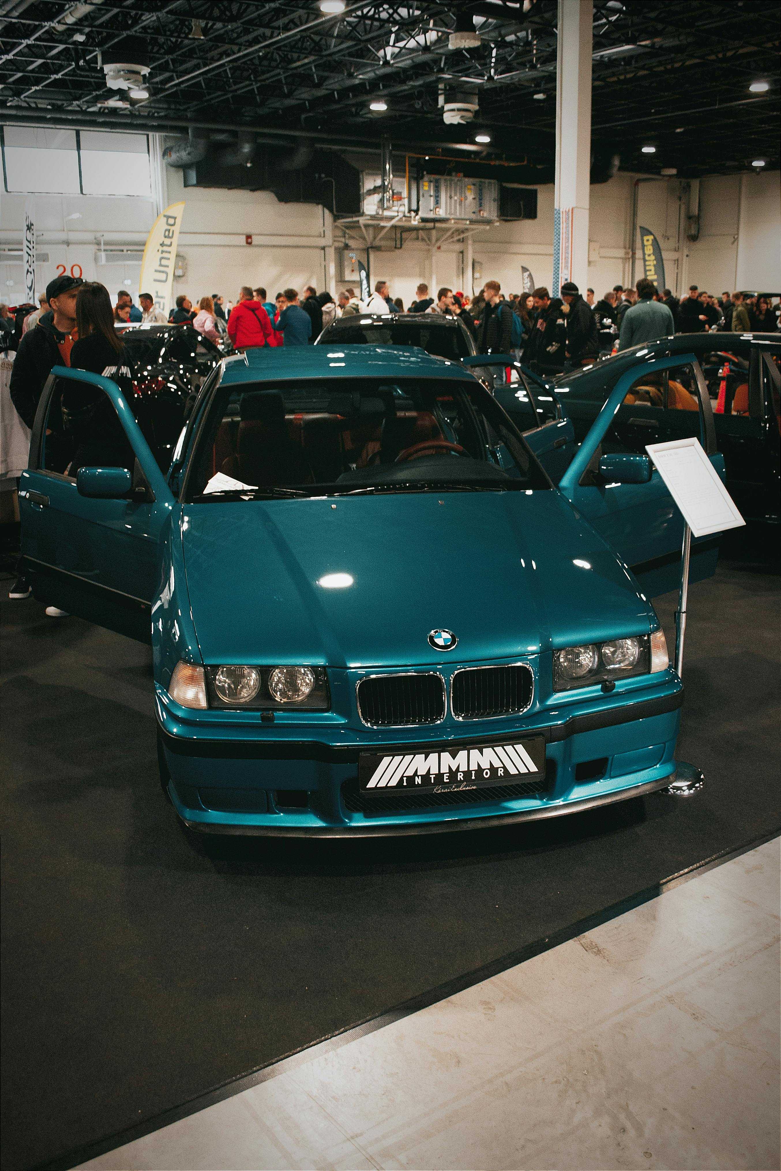 Blue BMW E36 · Free Stock Photo