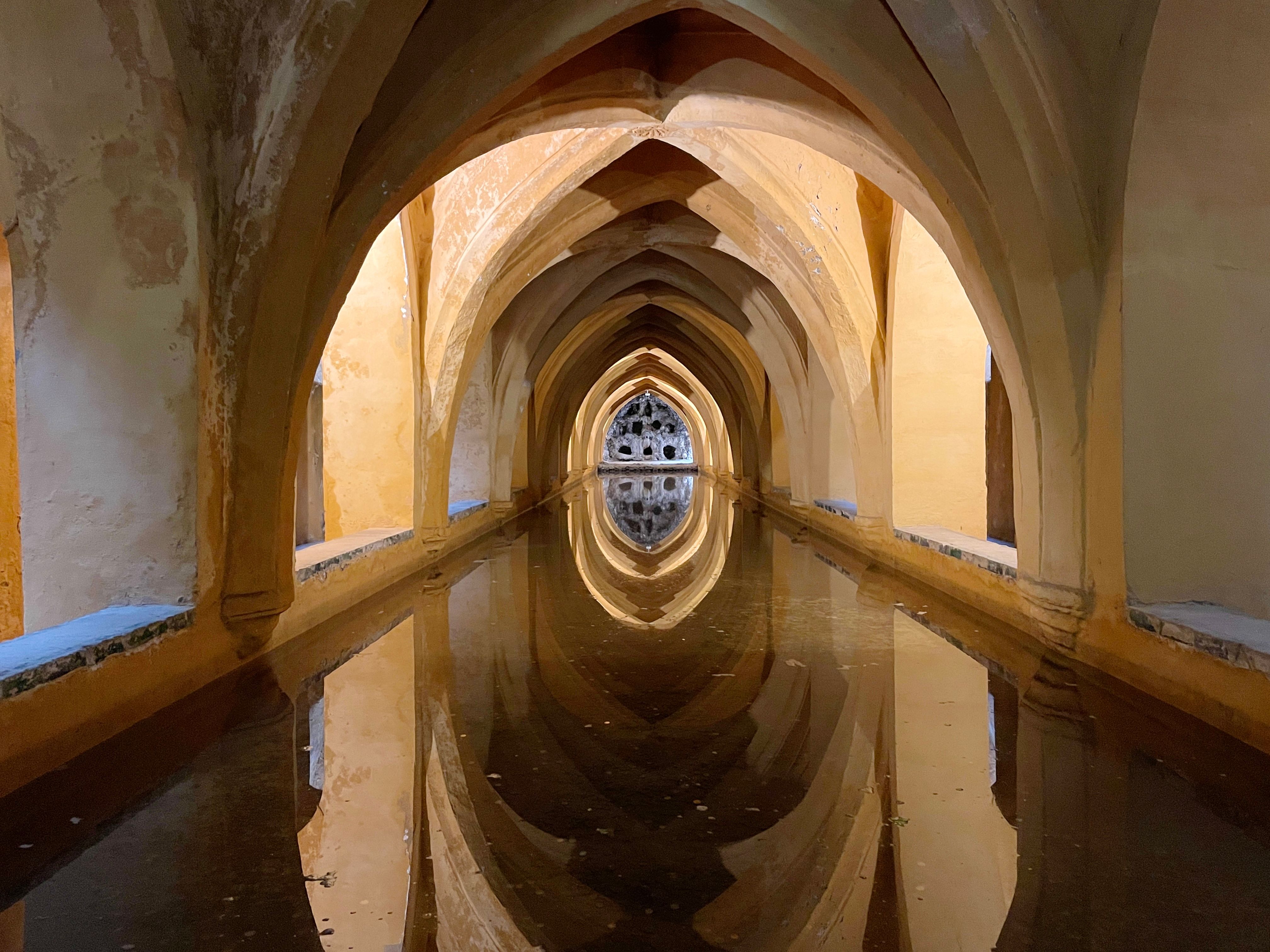 Photo gratuite de alcazar, ancien, andalousie, architecture, arcs ...