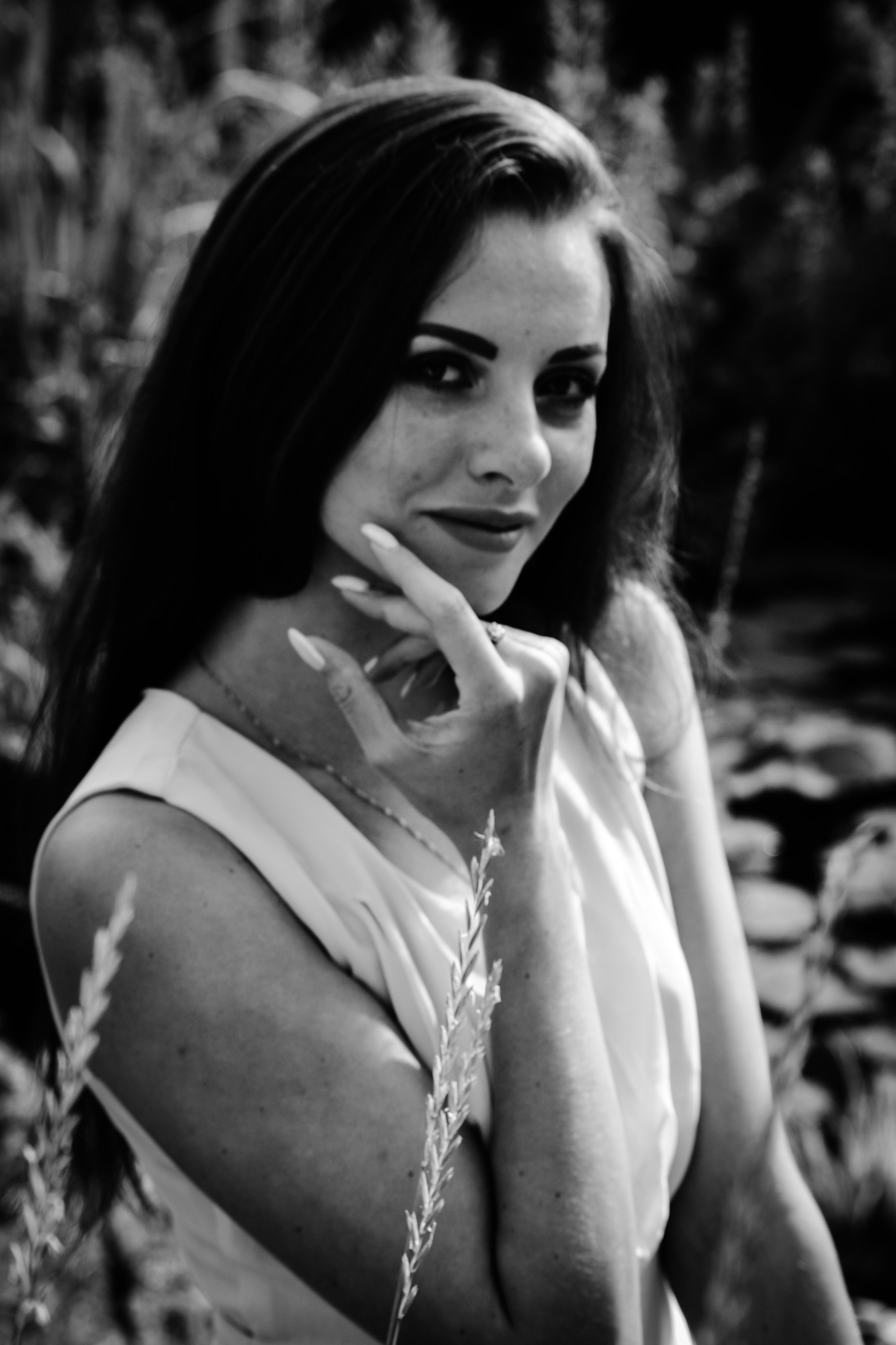 Black and White Female Portraits 40 Photos & Videos Collected by ...