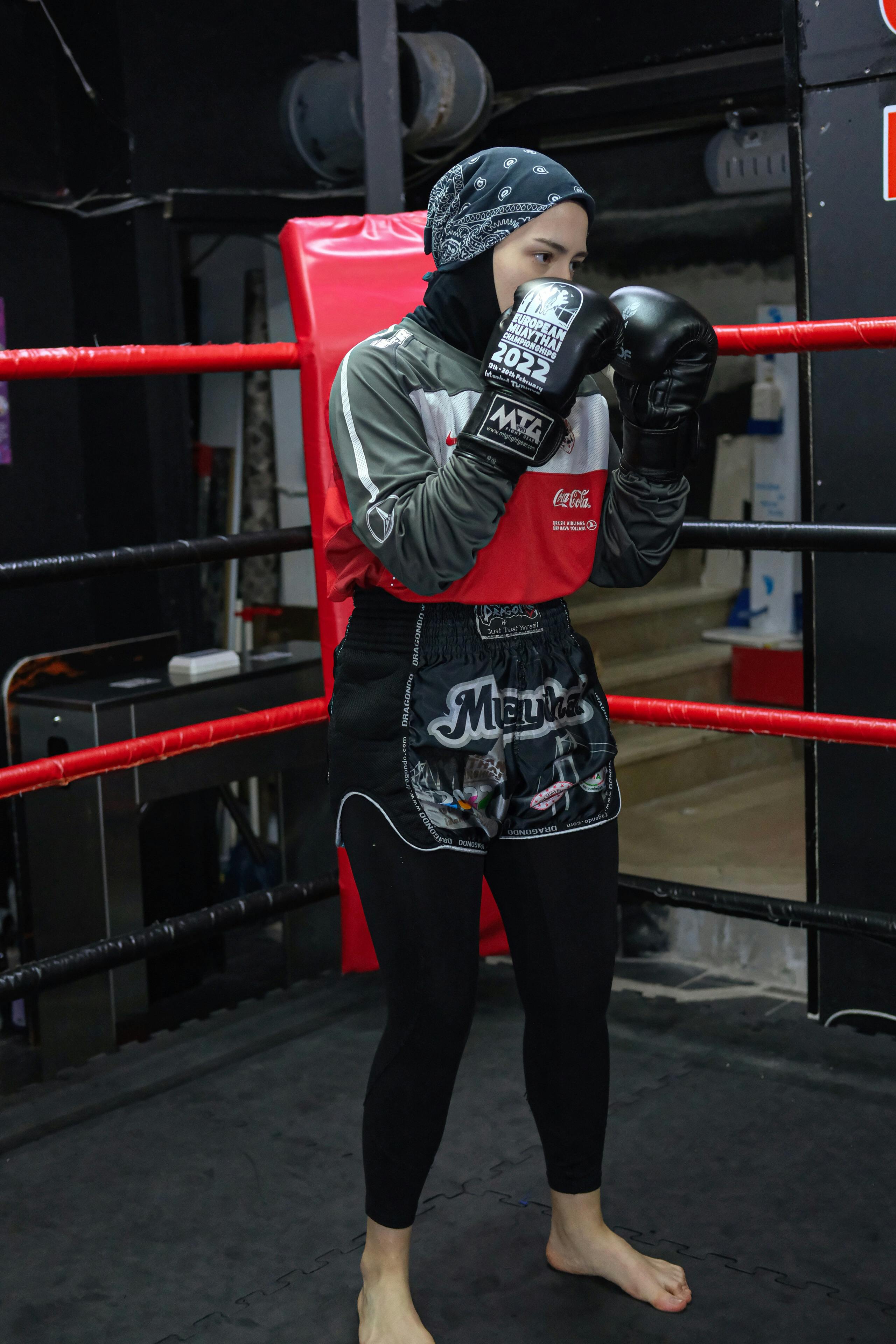 Woman in Boxing Ring · Free Stock Photo