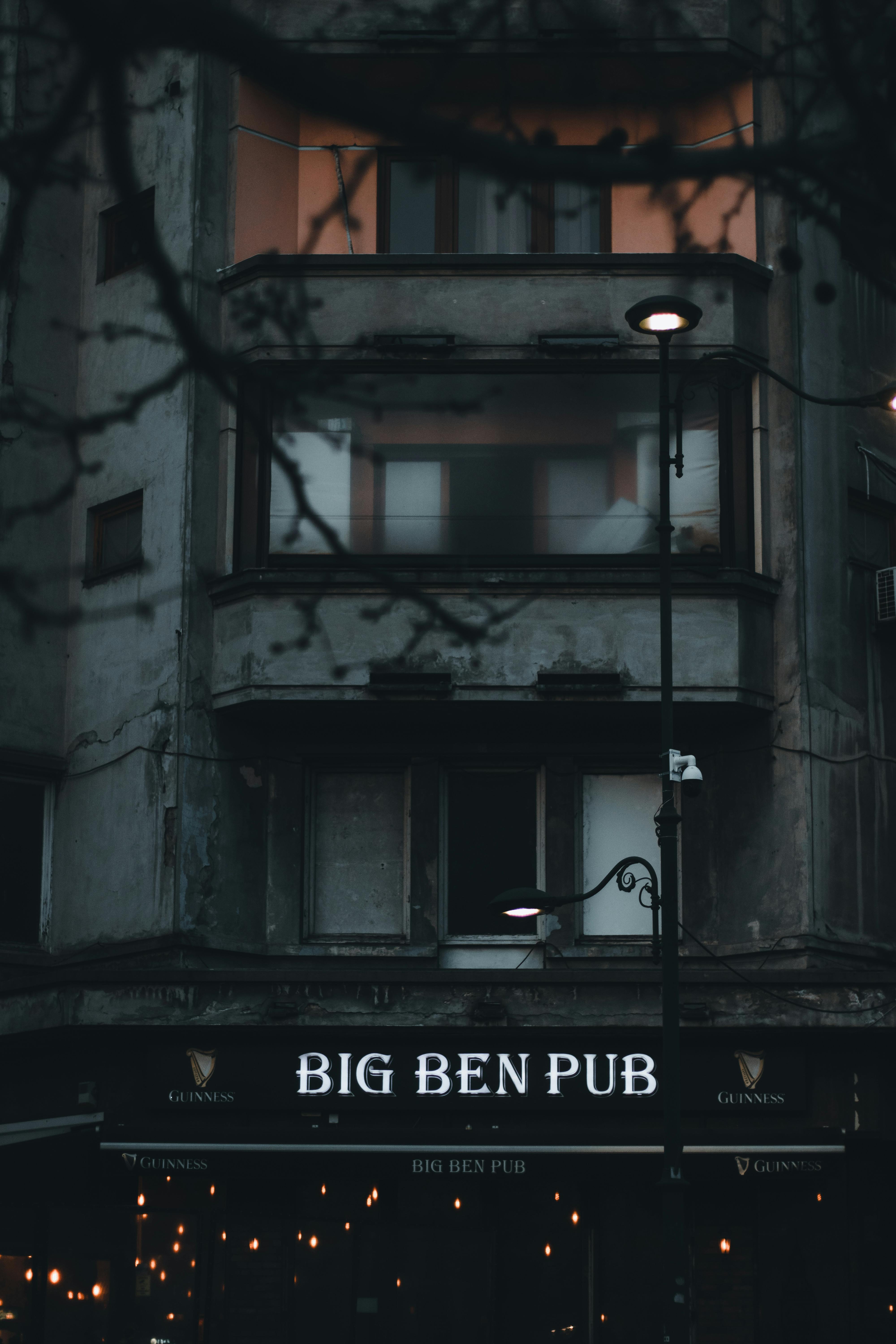 Big Ben Pub Photos, Download The BEST Free Big Ben Pub Stock Photos ...