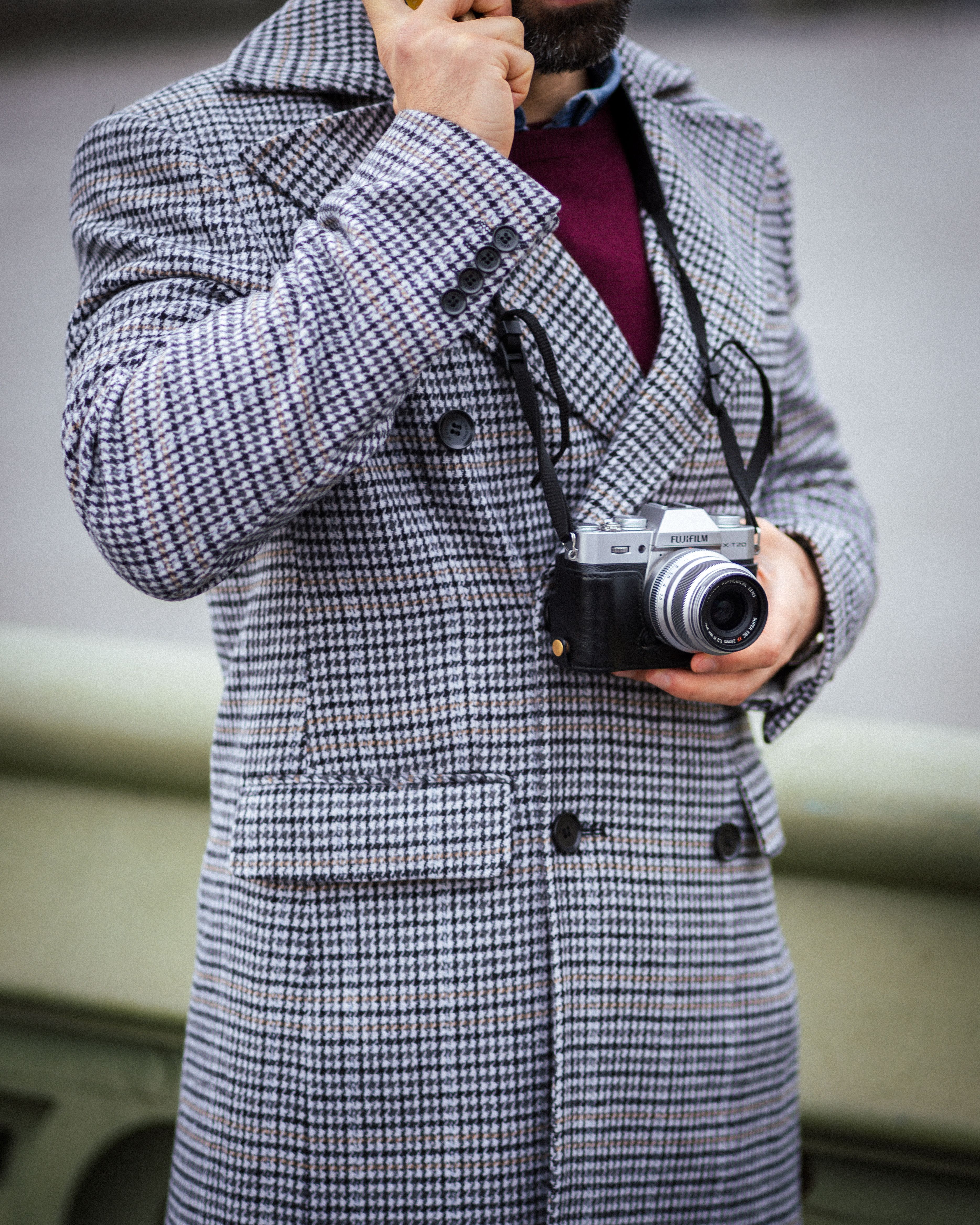 Man with camera · Free Stock Photo