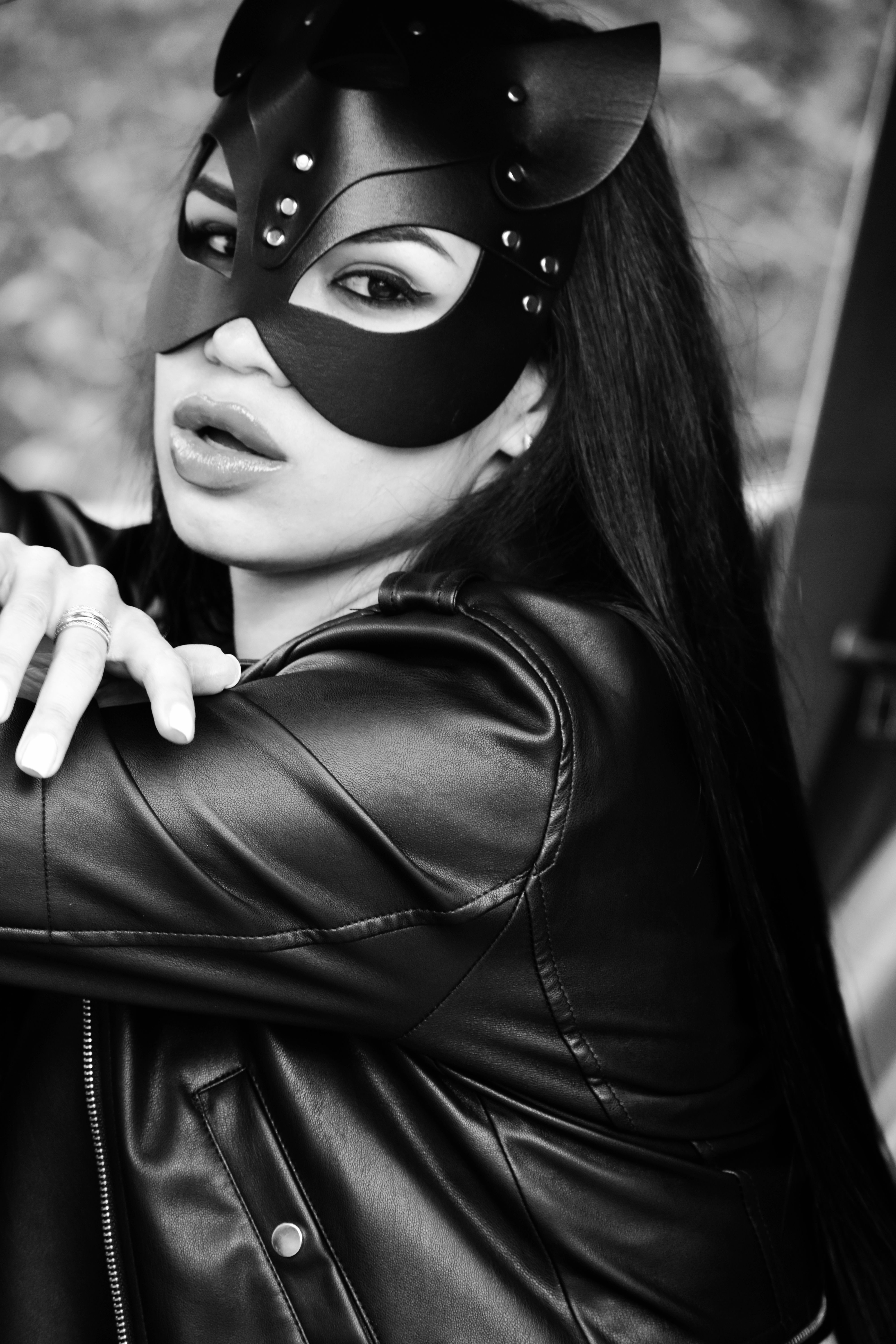Black and White Female Portraits 40 Photos & Videos Collected by ...