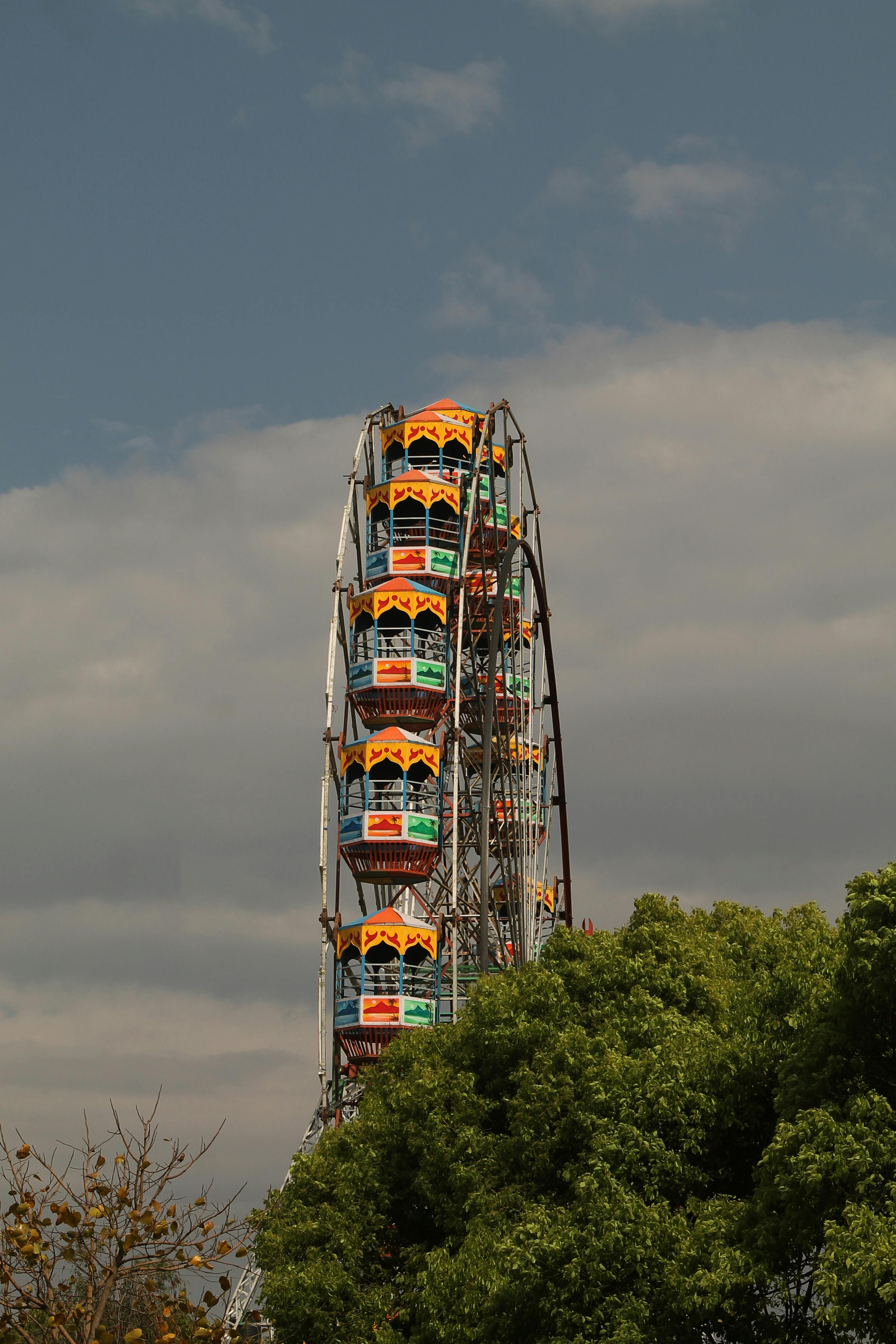 Fluted Wheel Photos, Download The BEST Free Fluted Wheel Stock Photos ...