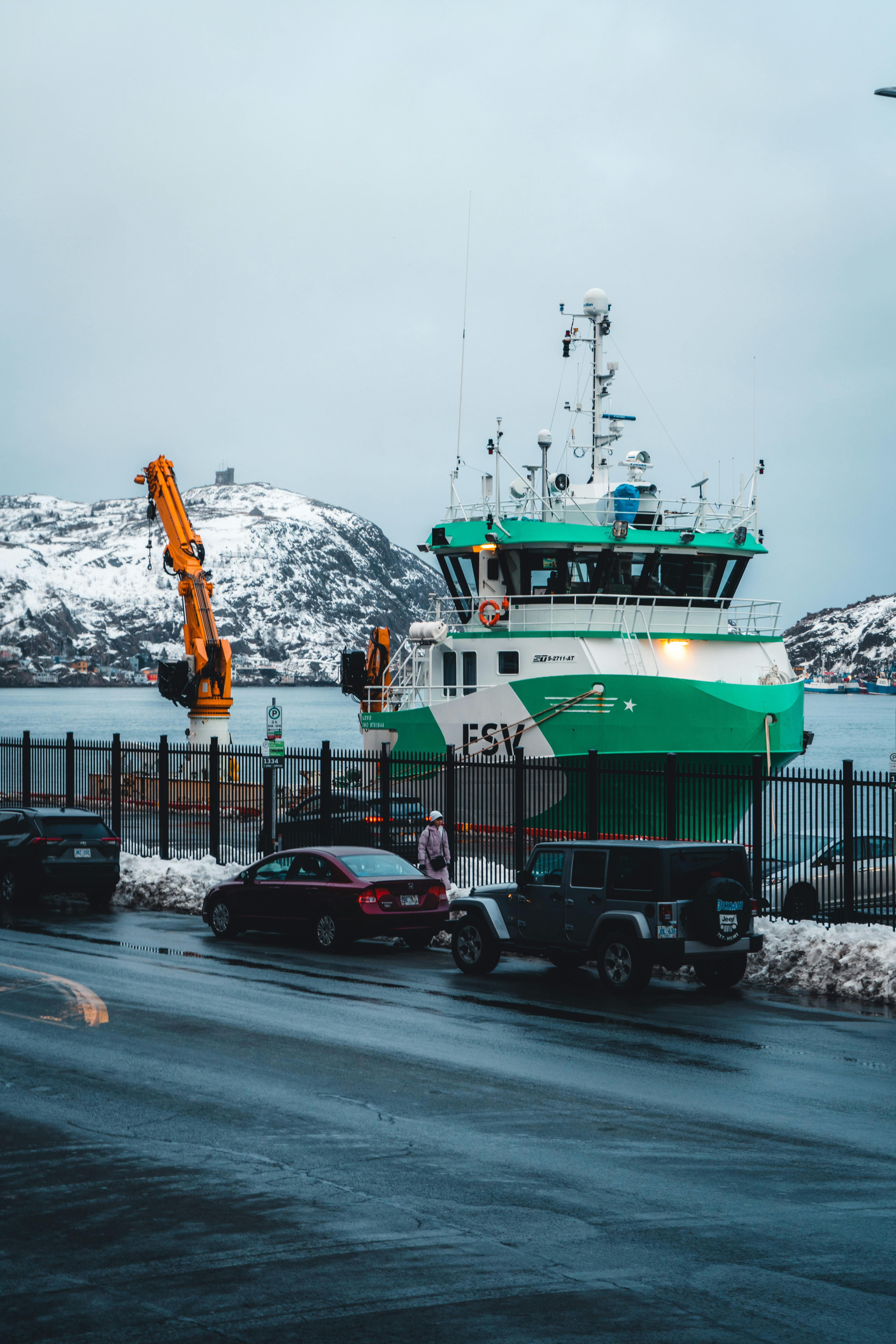 FSV Boat Moored in a Harbor · Free Stock Photo