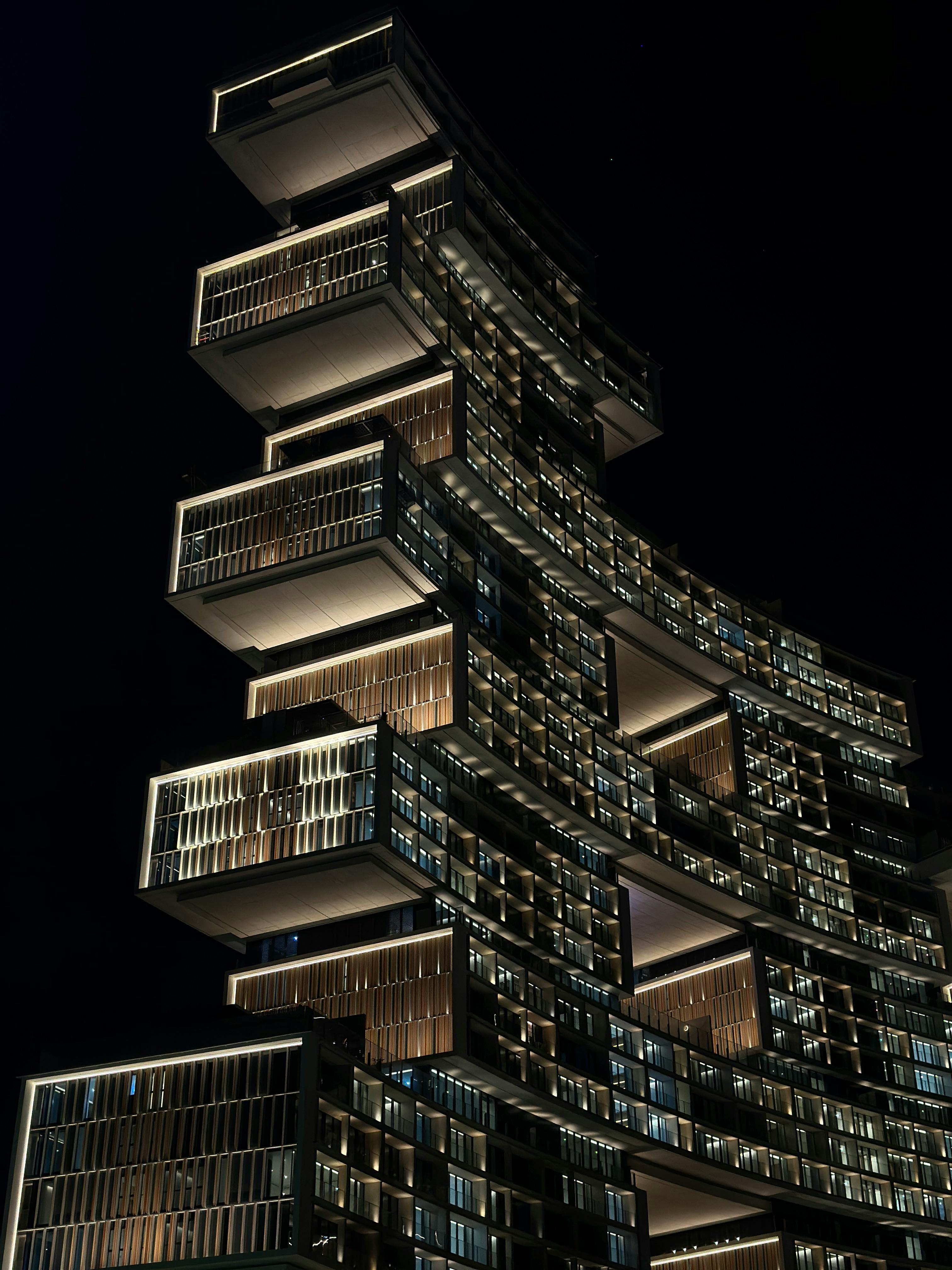 Modern Building at Night · Free Stock Photo