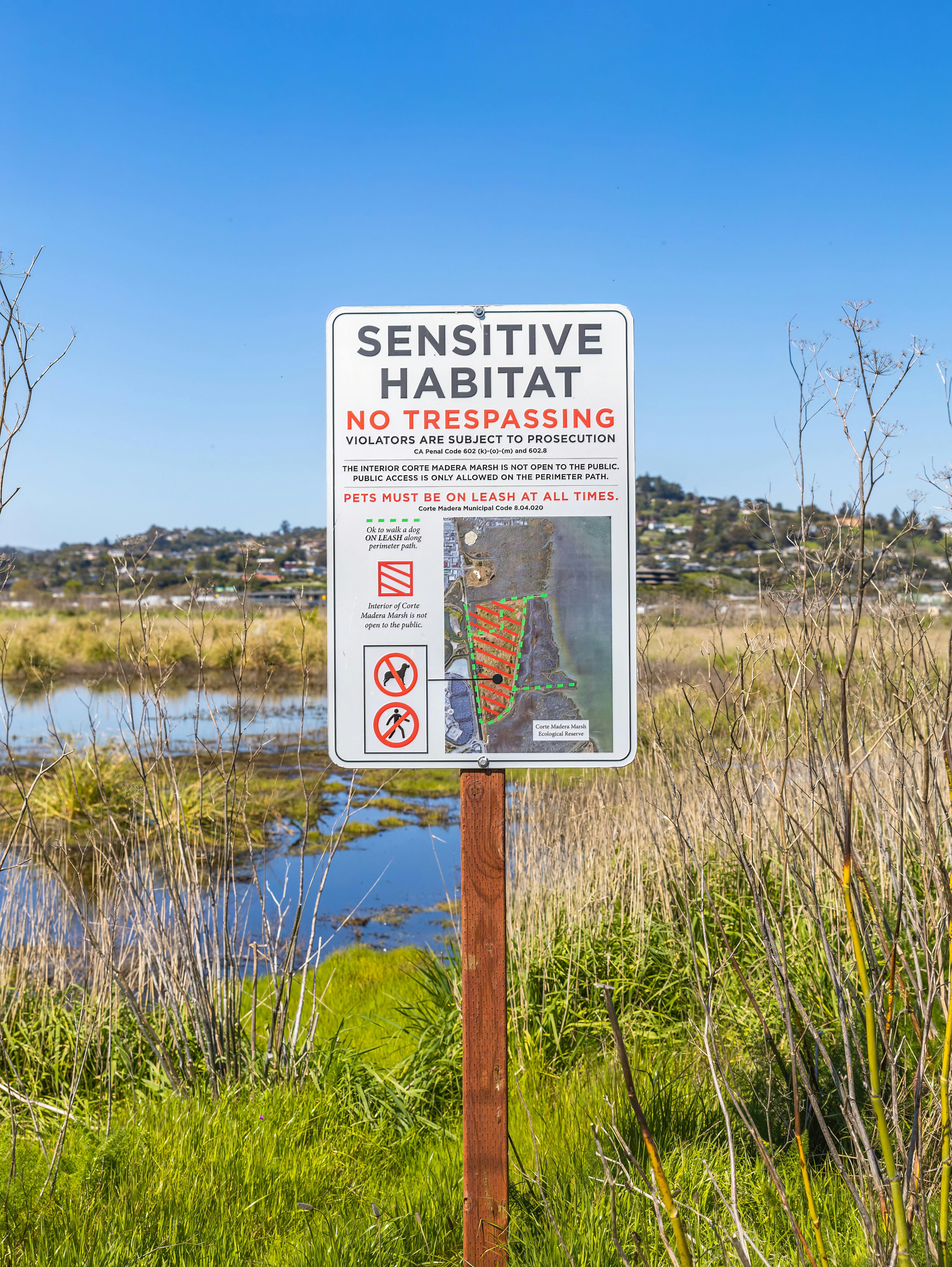 Sign Informing about Natural Reserve Borderline · Free Stock Photo