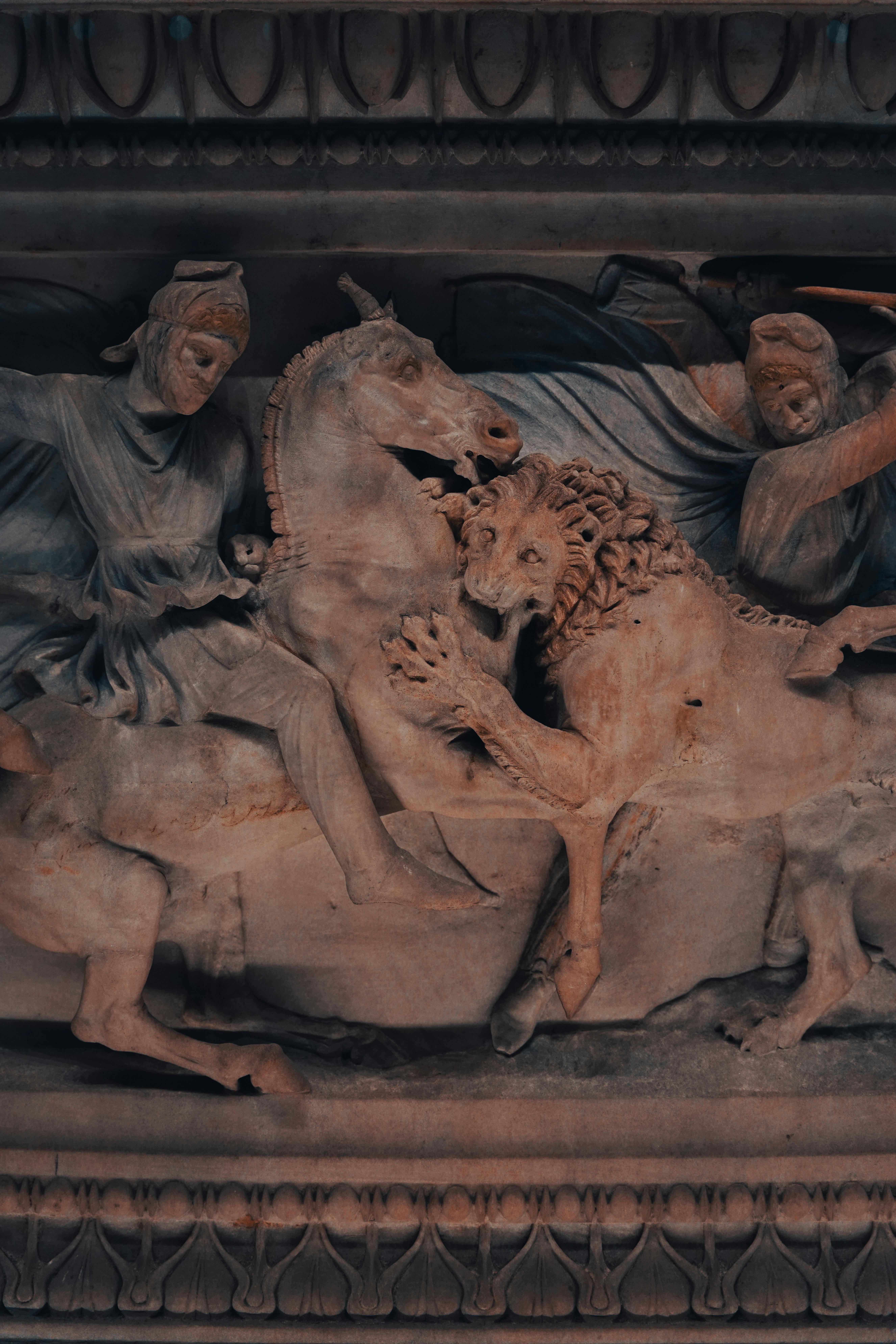 Decoration of Alexander Sarcophagus in Istanbul Archaeology Museum ...