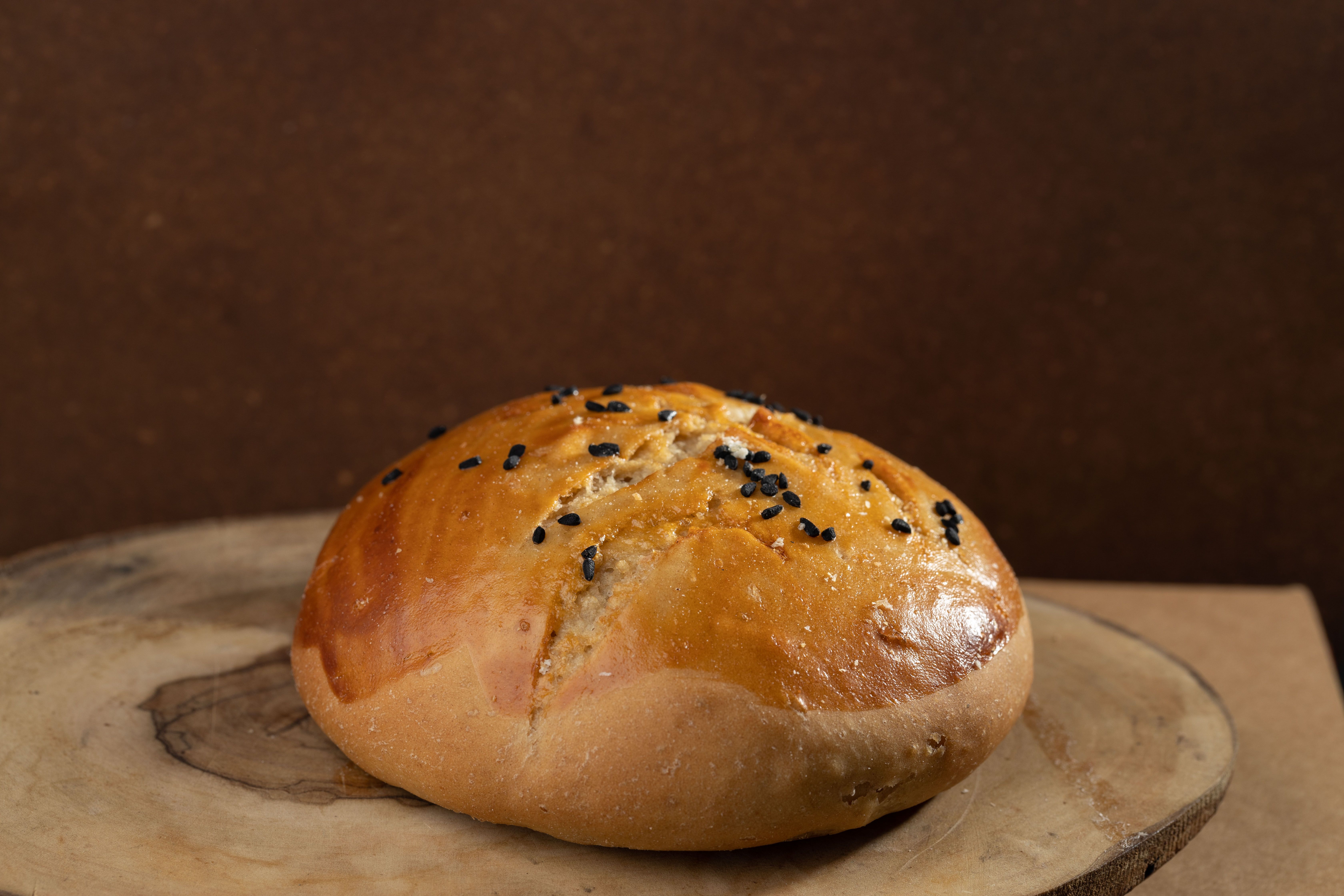 Close-up of a Freshly Baked Bun · Free Stock Photo