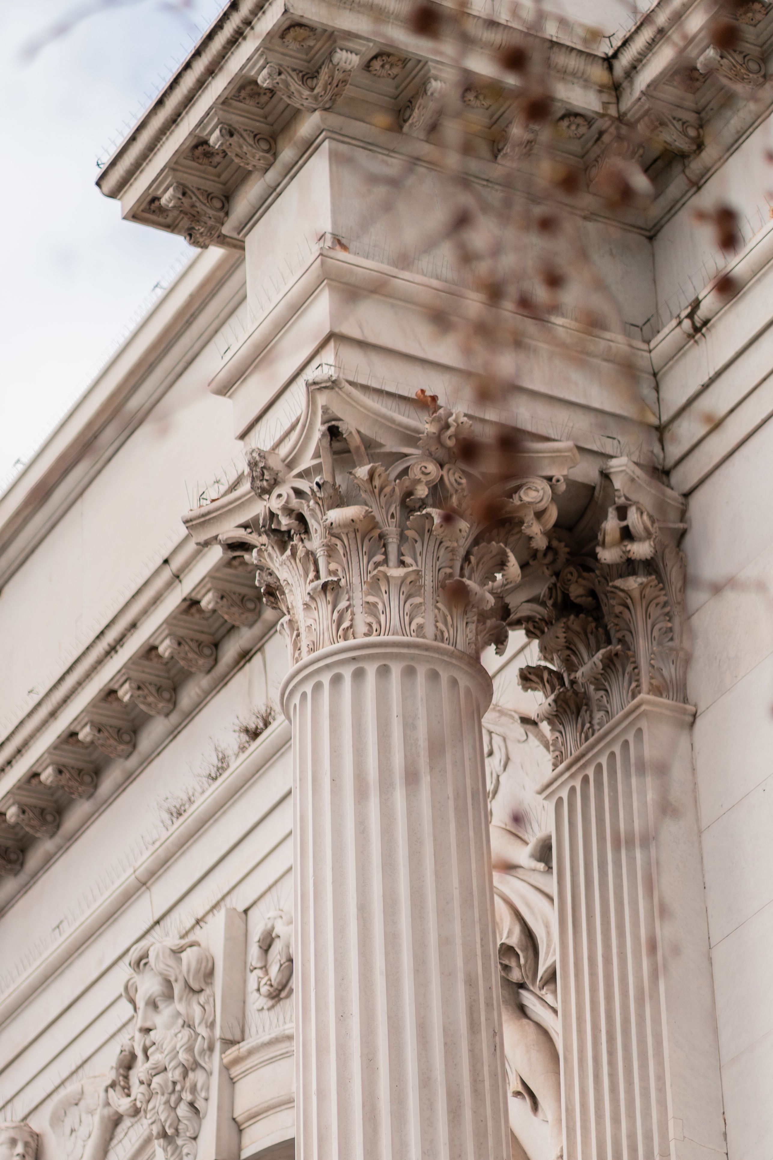 Foto de stock gratuita sobre arquitectura clasica, columna, detalle ...
