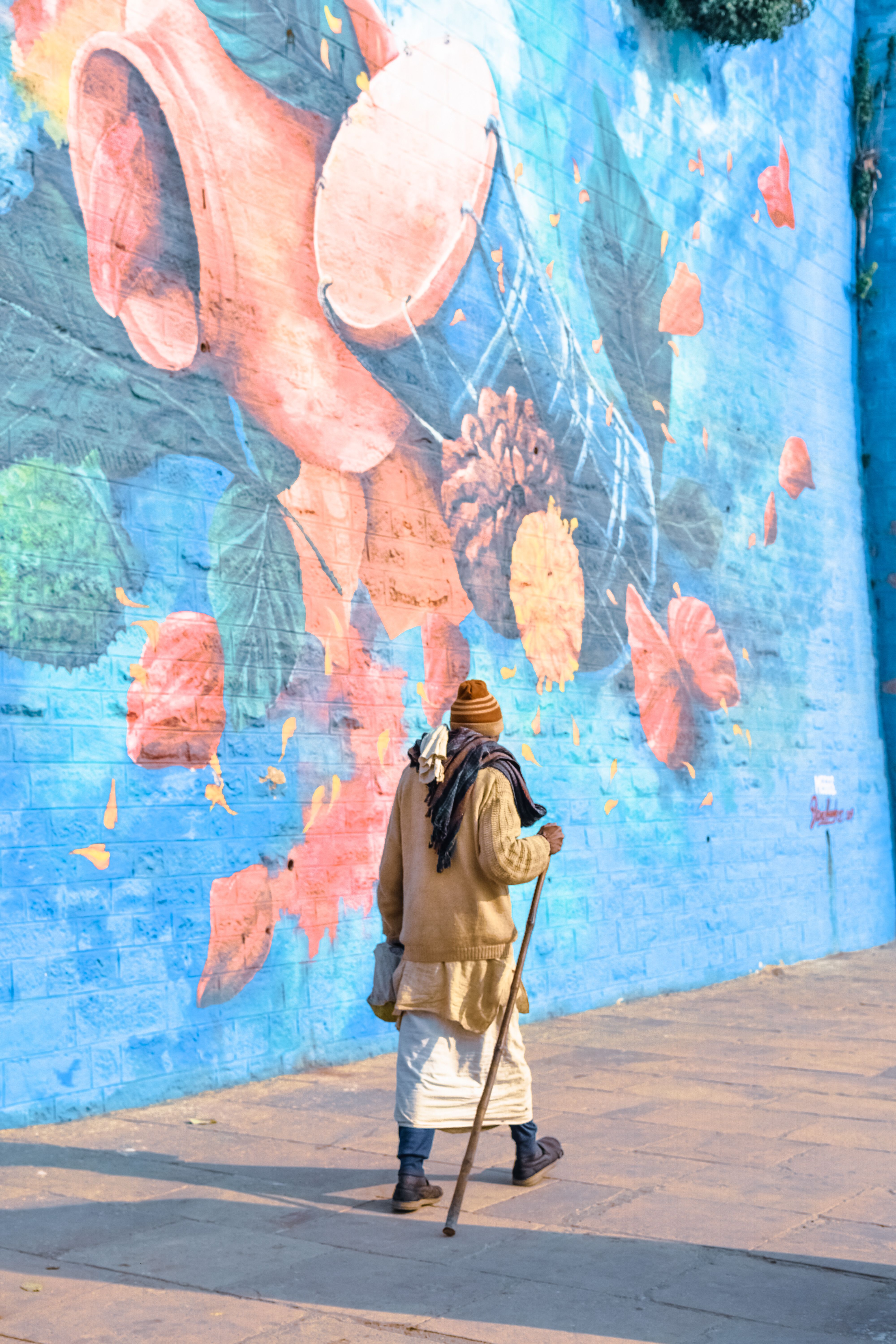 Mural Depicting DJ and Disco Ball · Free Stock Photo