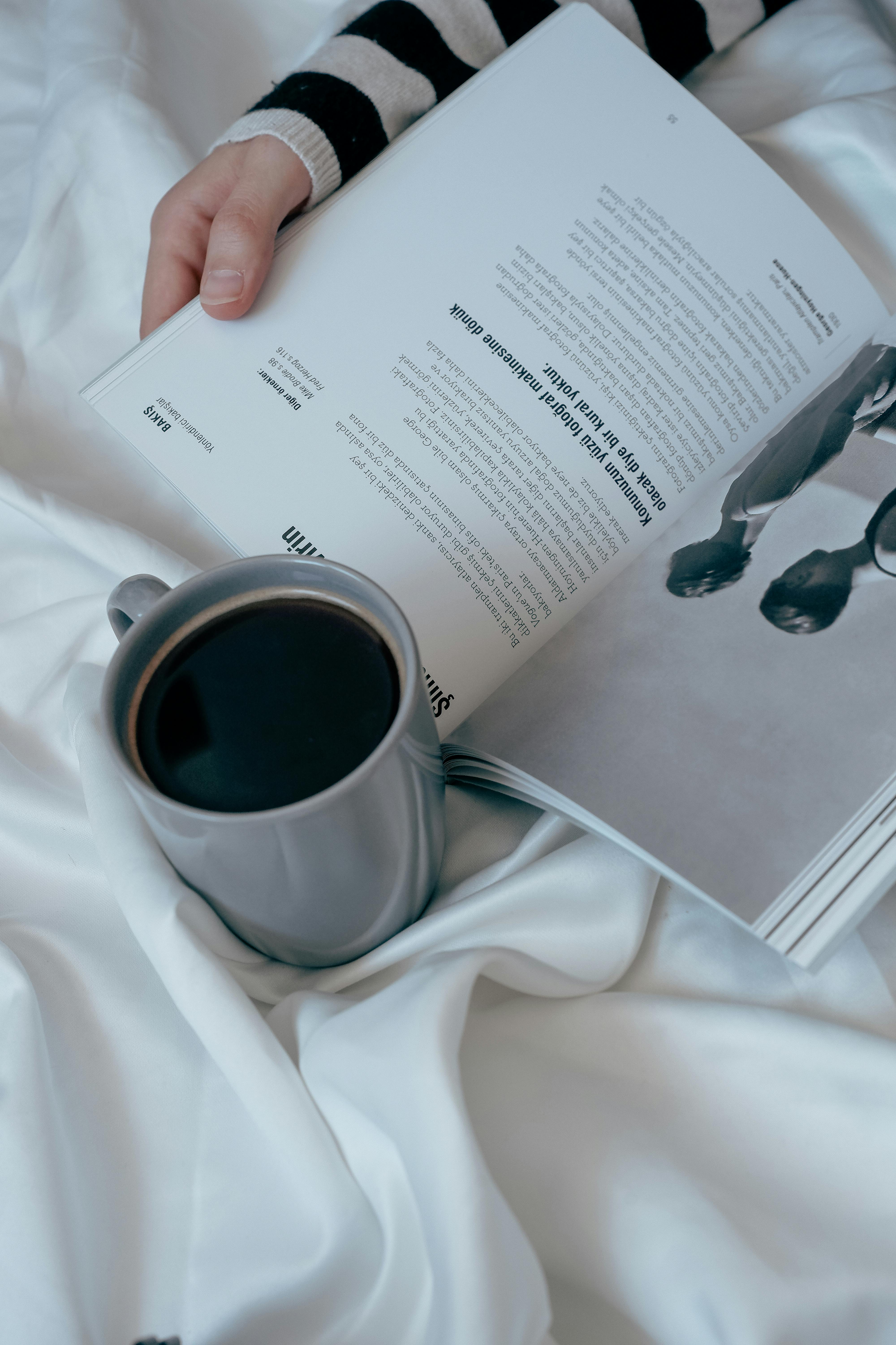 Magazine Second Hand Photos, Download The BEST Free Magazine Second ...