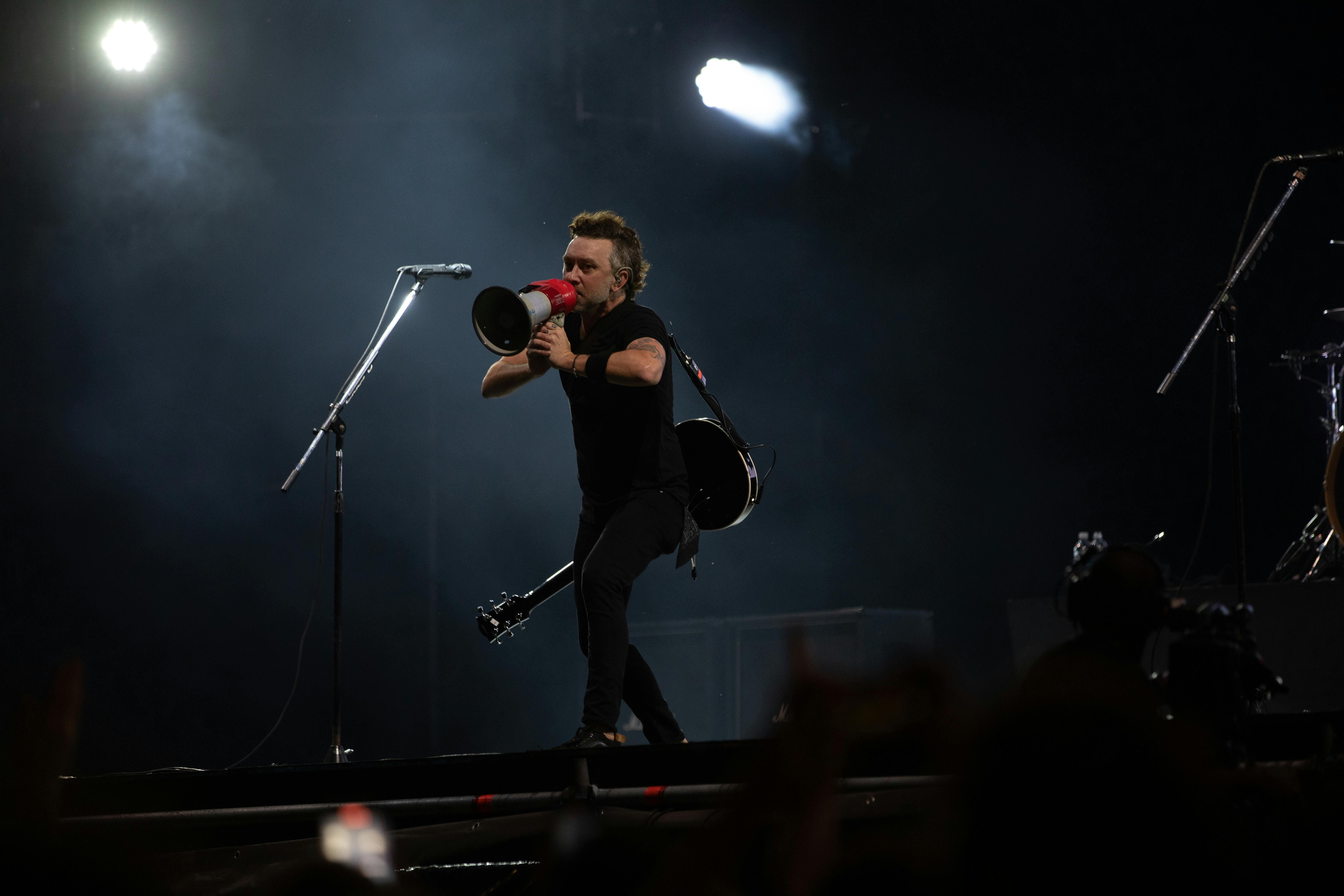 Mic Drop Photos, Download The BEST Free Mic Drop Stock Photos & HD Images