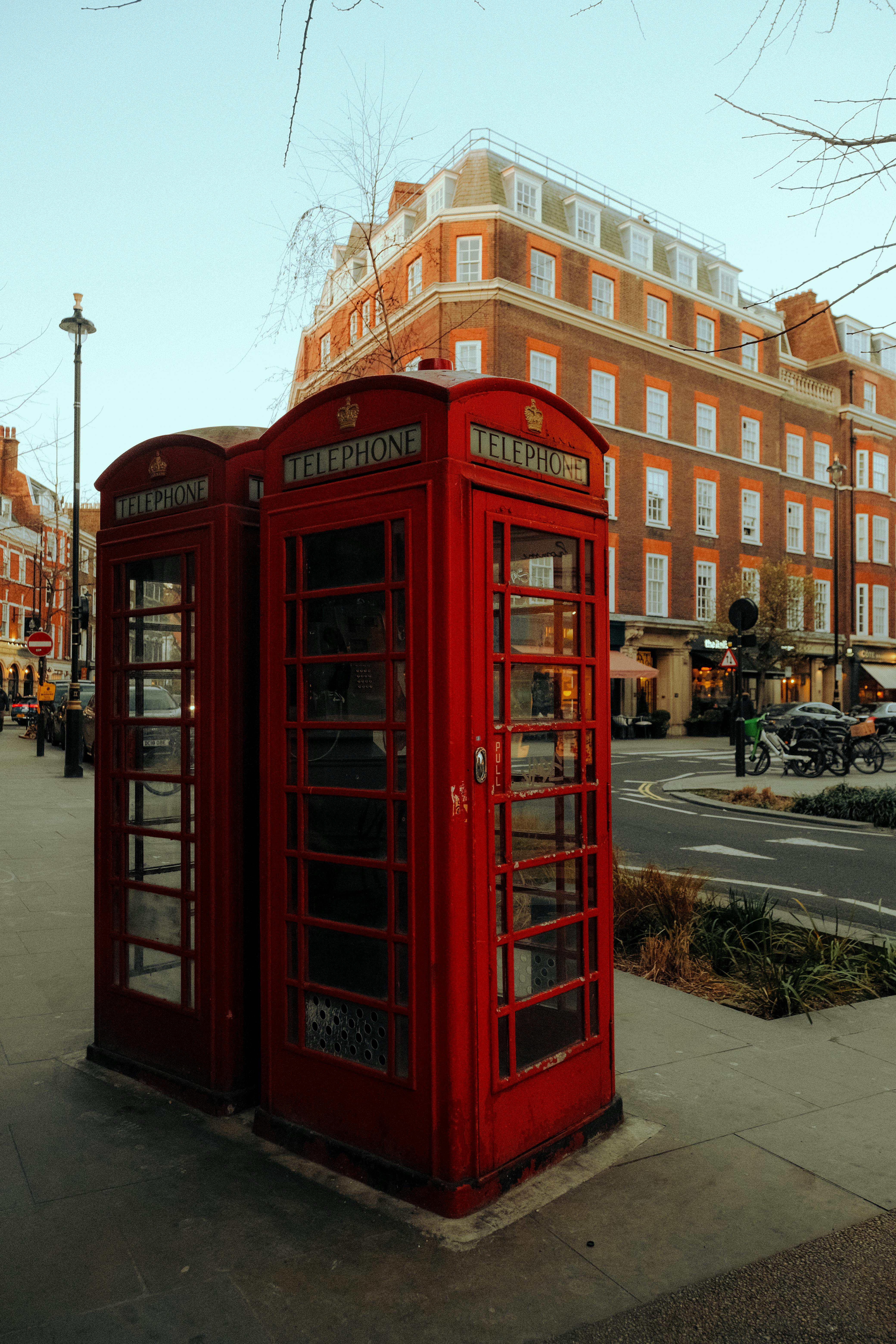 Telephone Booths in Town · Free Stock Photo