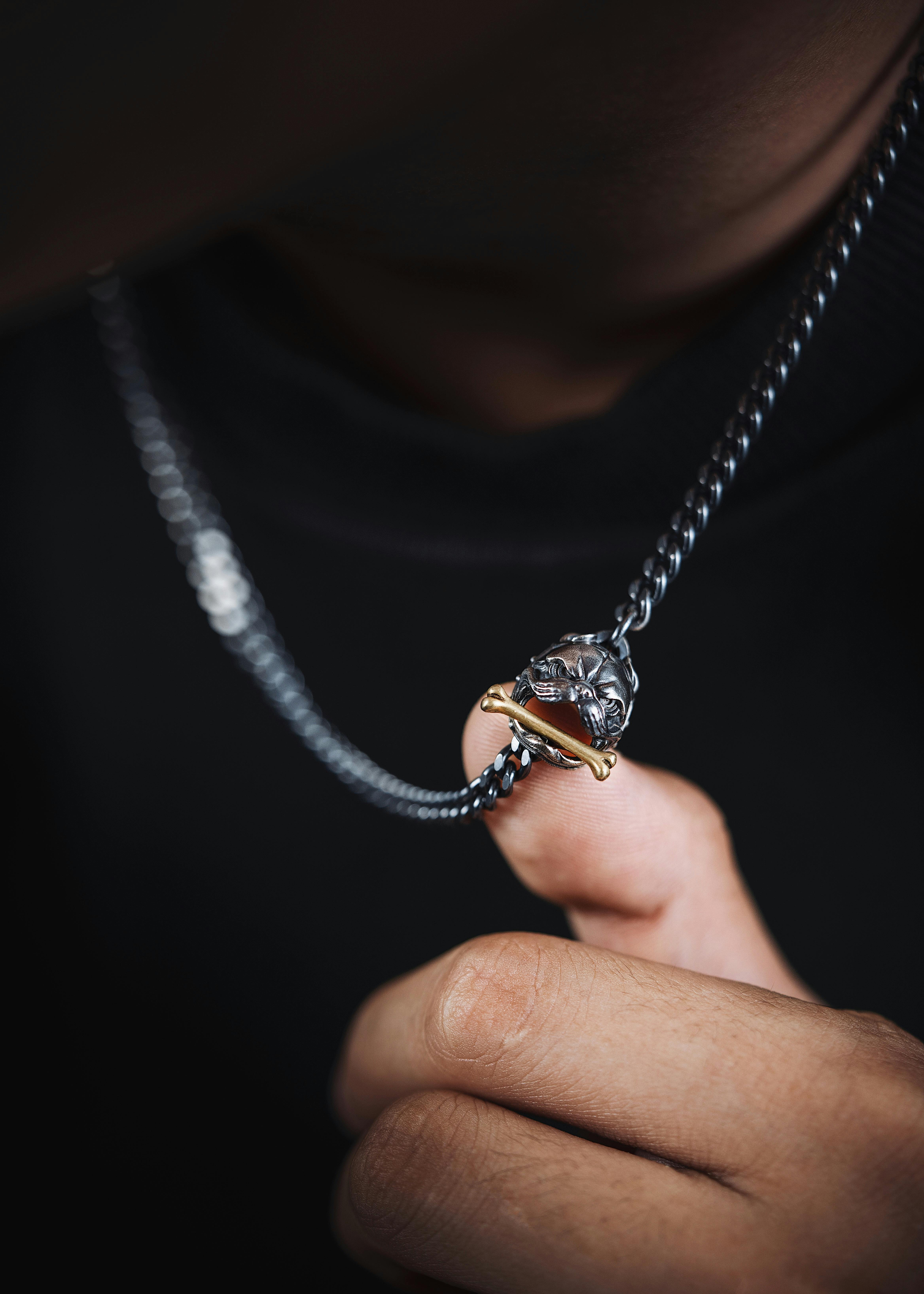 Close-up of a Cuban Link Chain with American Bully Dog Clasp · Free ...