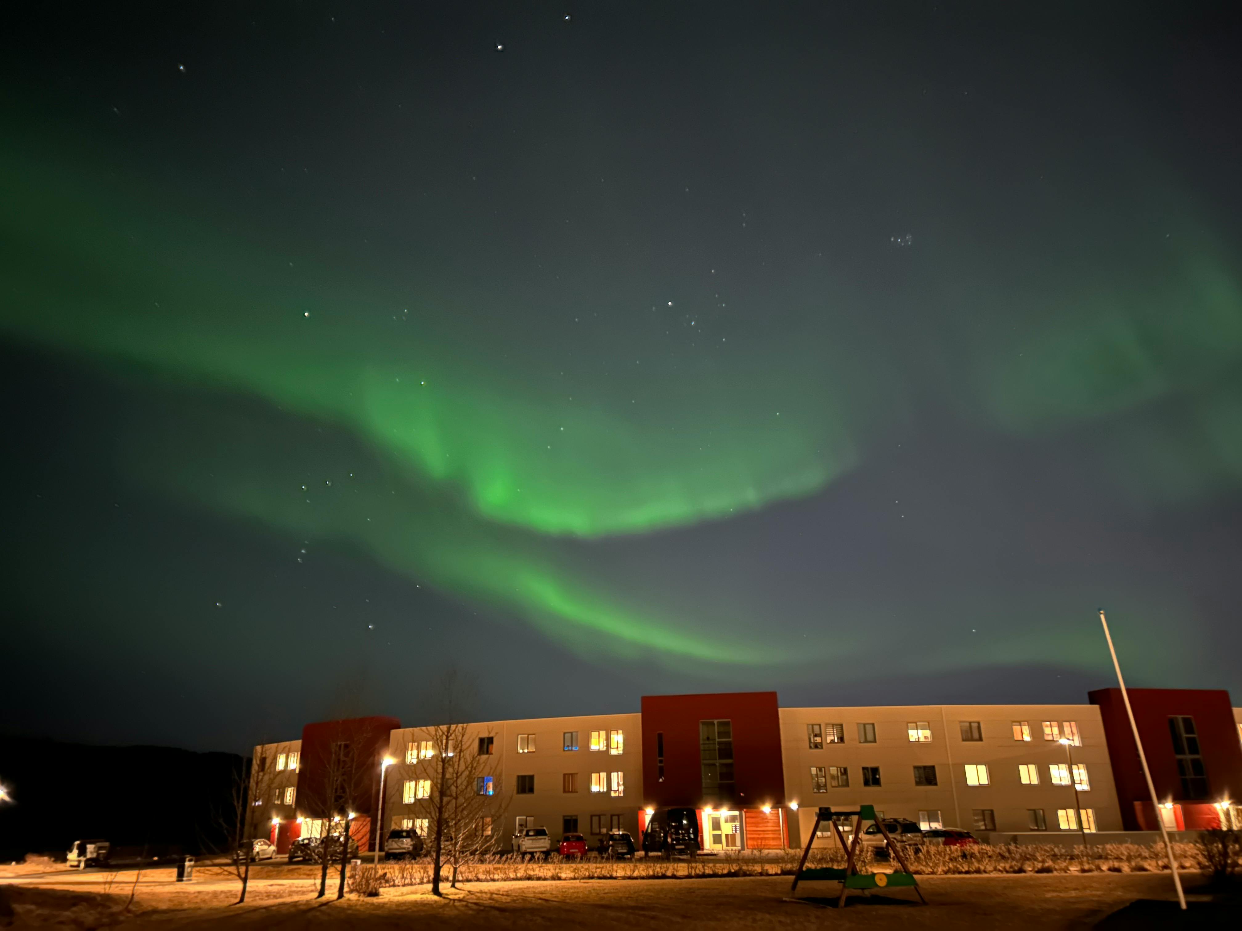 Aurora over Building · Free Stock Photo