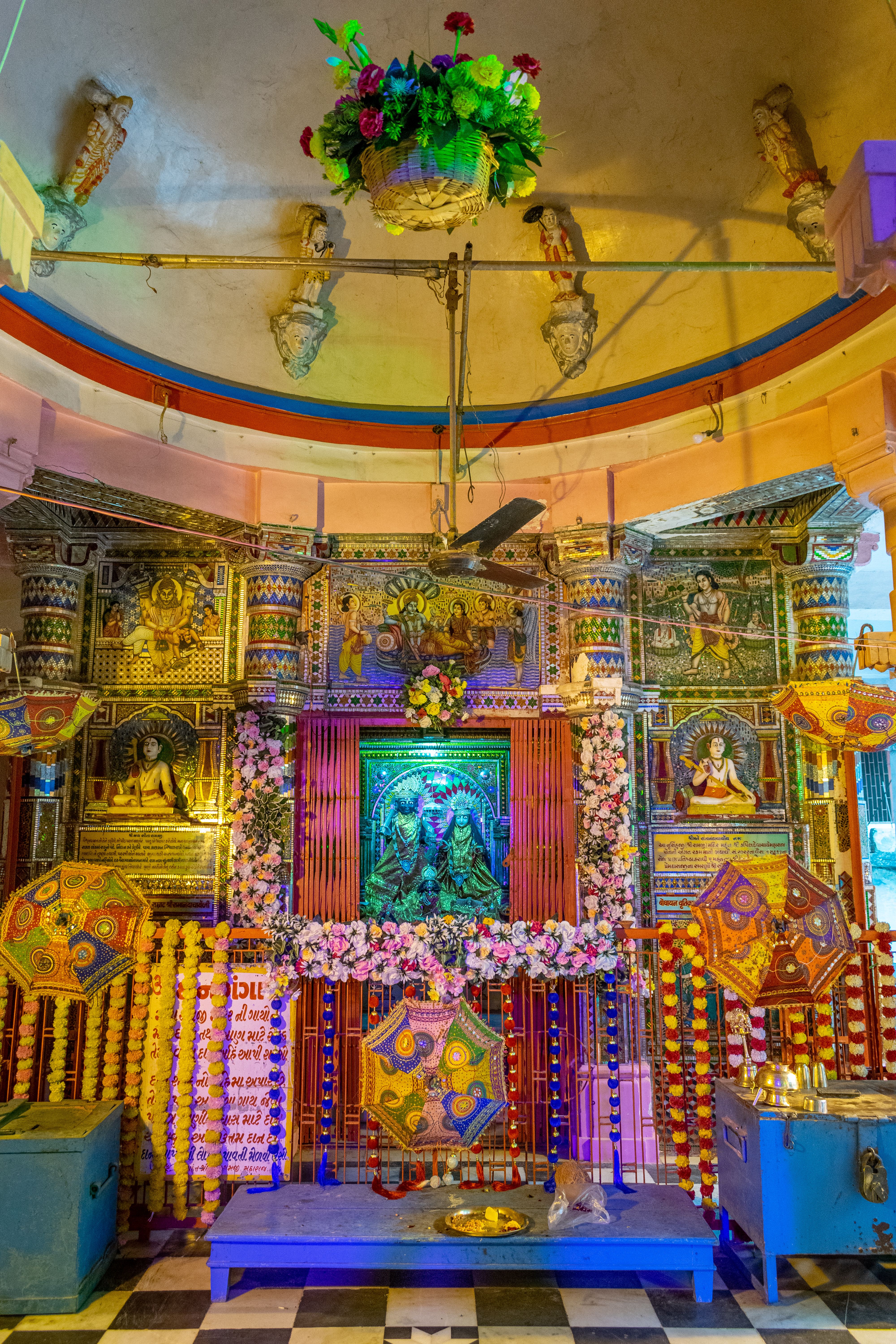 Religious Paintings and Statues in a Hindu Temple · Free Stock Photo