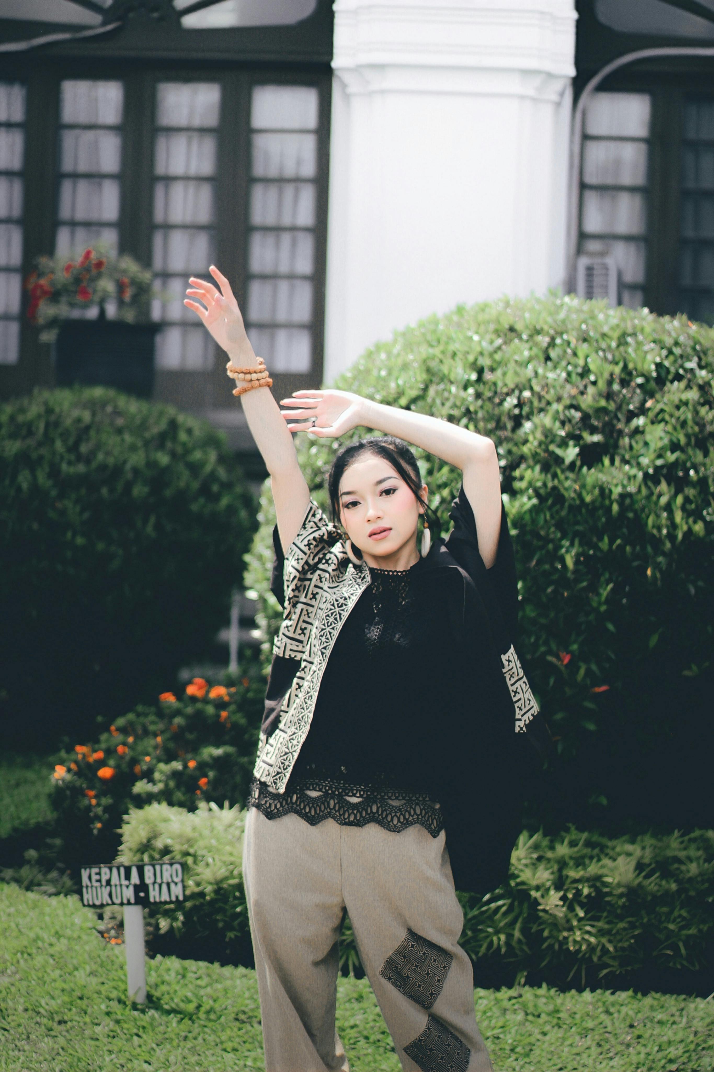 700.000+ Foto Beautiful Girl Female Model Indonesia Terbaik · Unduh ...