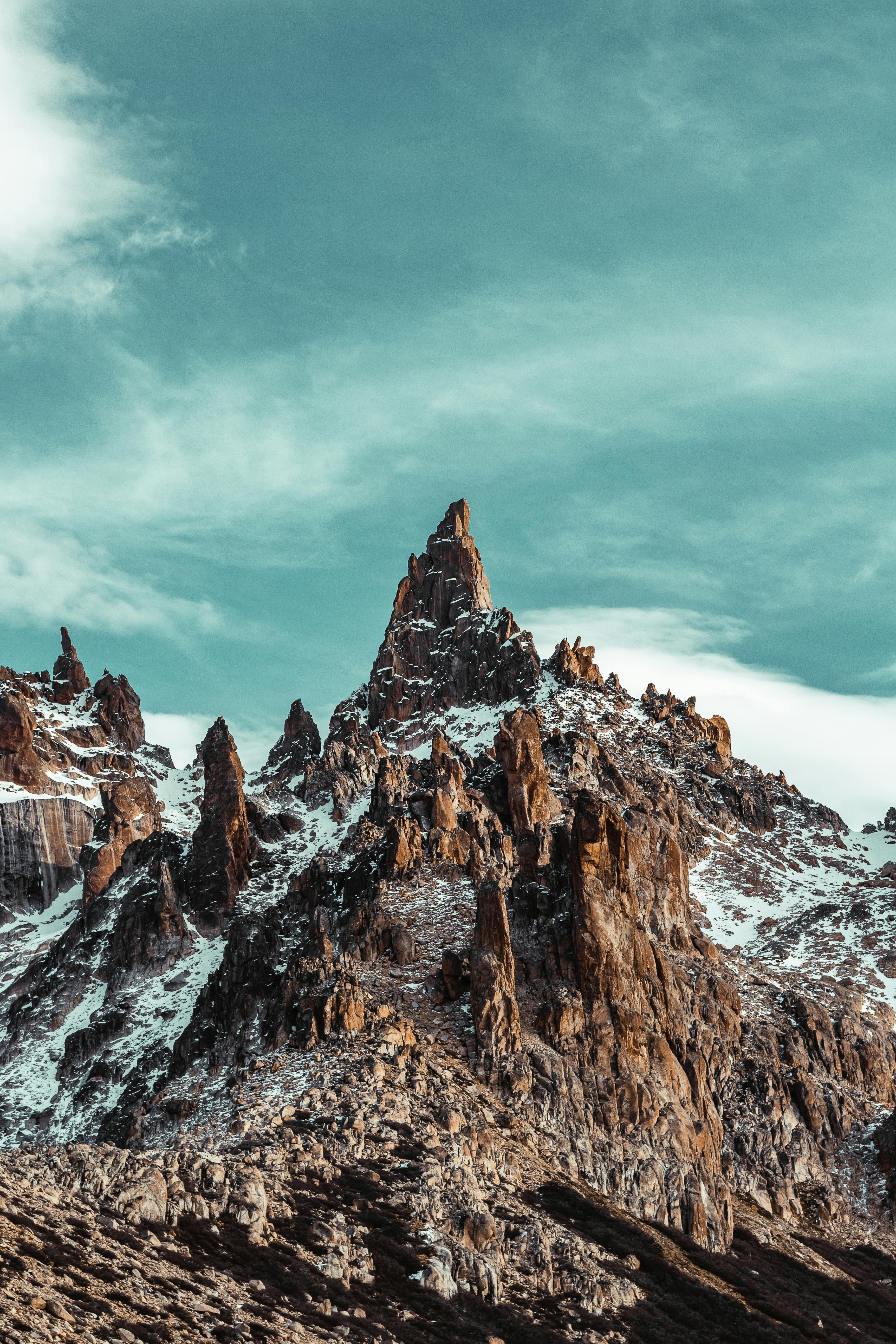 Snowed Spiky Mountains · Free Stock Photo