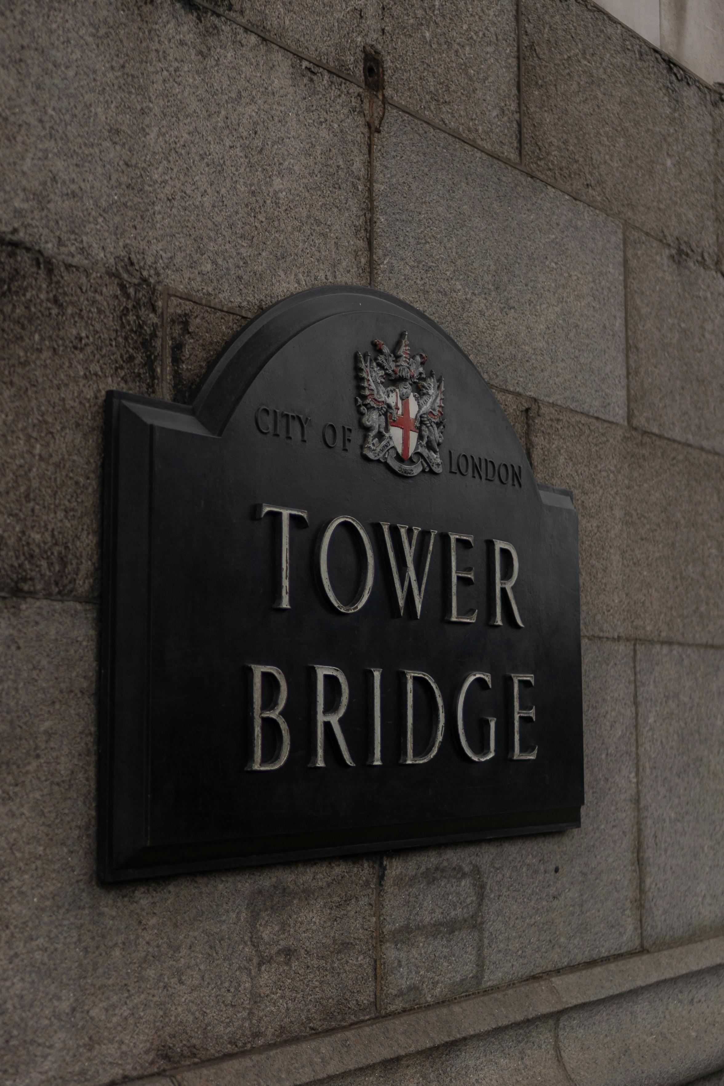 Clouds over Buildings around Tower Bridge · Free Stock Photo