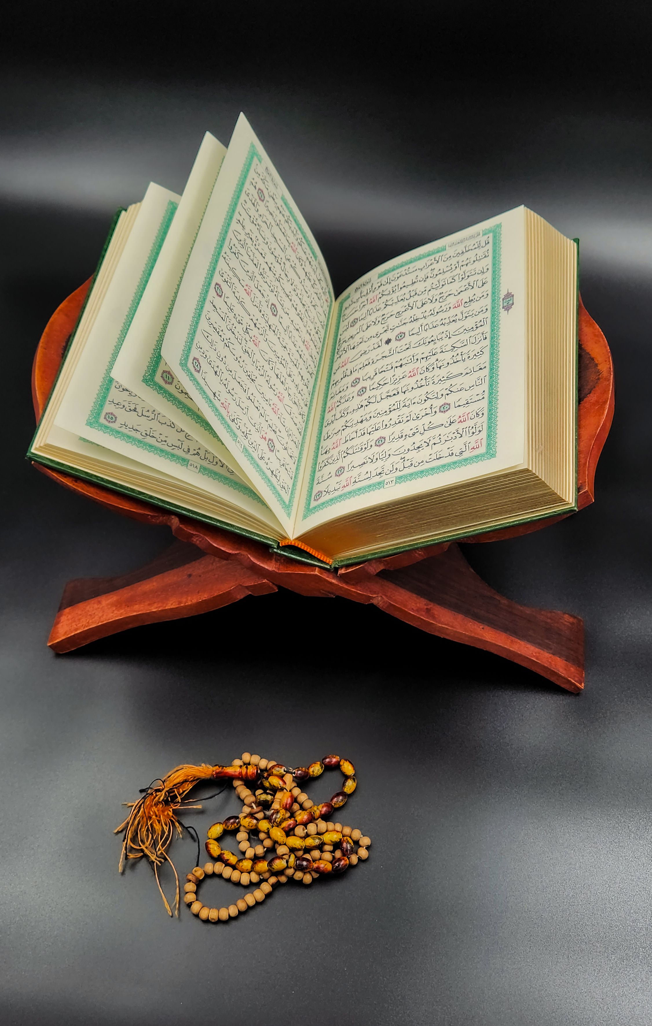 Quran Photos, Download The BEST Free Quran Stock Photos & HD Images
