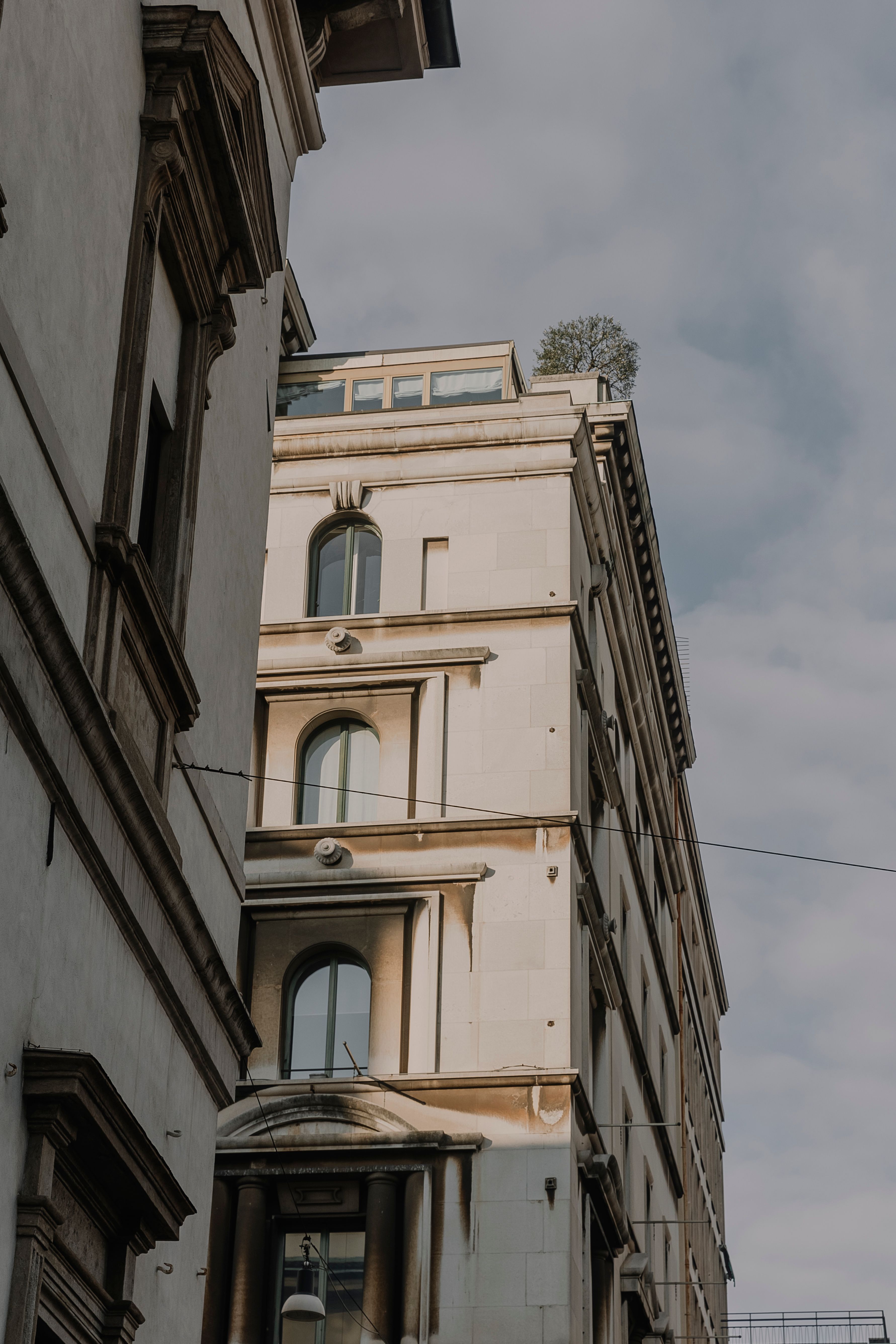 White Building Wall · Free Stock Photo