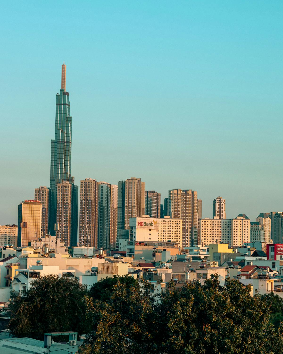 Landmark 81 Photos, Download The BEST Free Landmark 81 Stock Photos ...