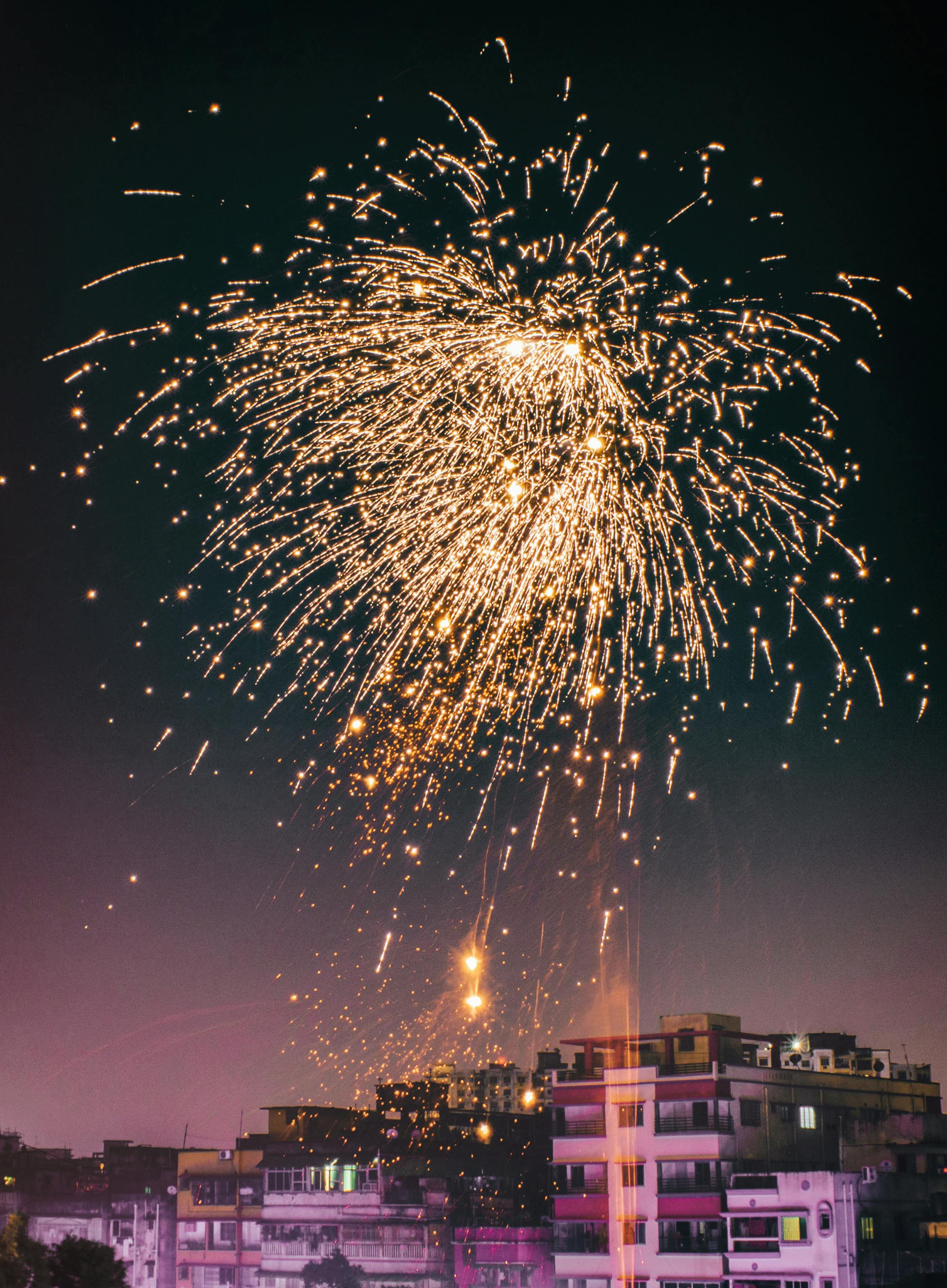 Yellow Fireworks · Free Stock Photo