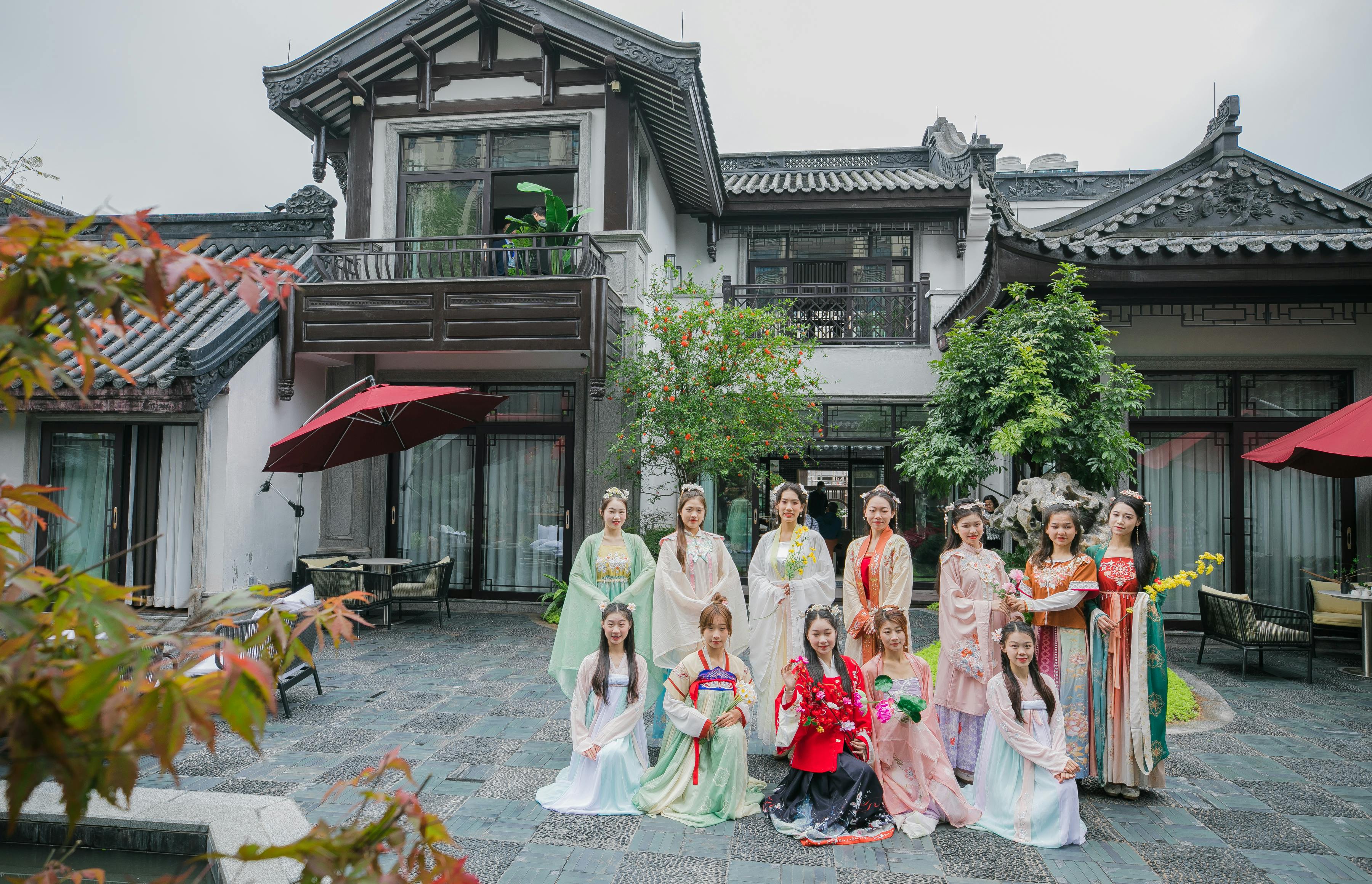 Real People Poses Photos, Download The BEST Free Real People Poses ...