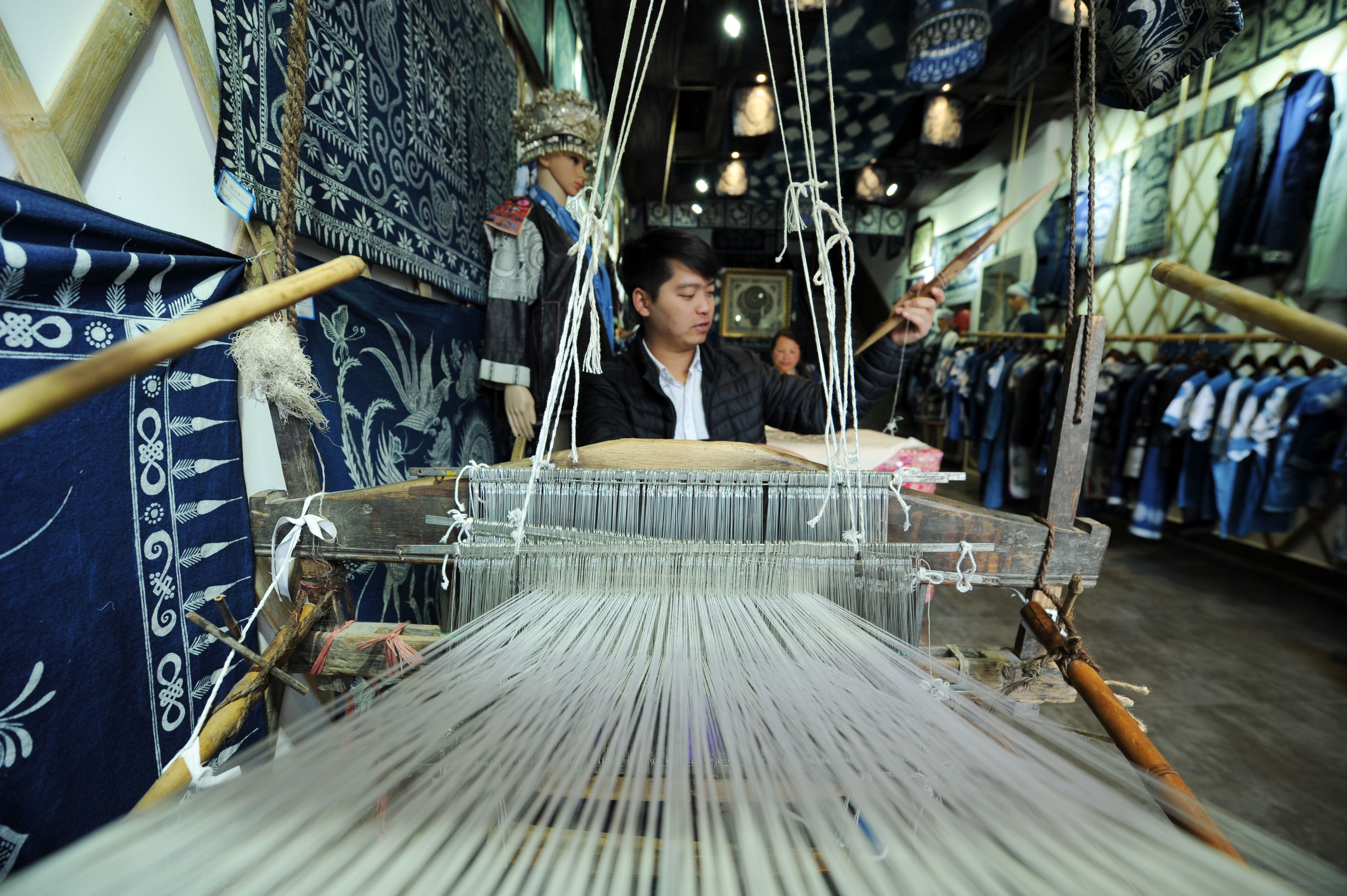Men Weaving Bamboo Thread · Free Stock Photo
