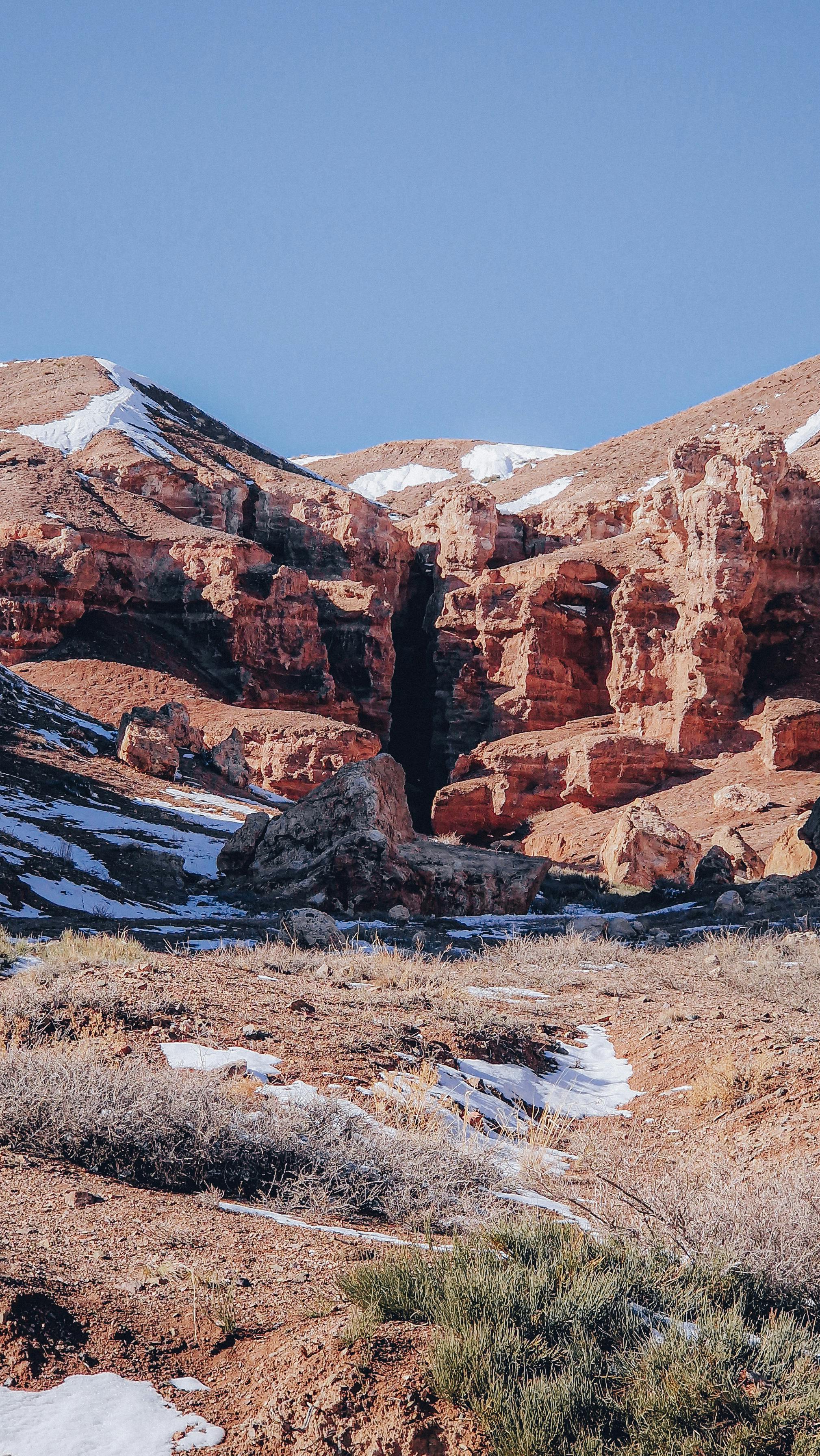 Barren Rock Formations · Free Stock Photo