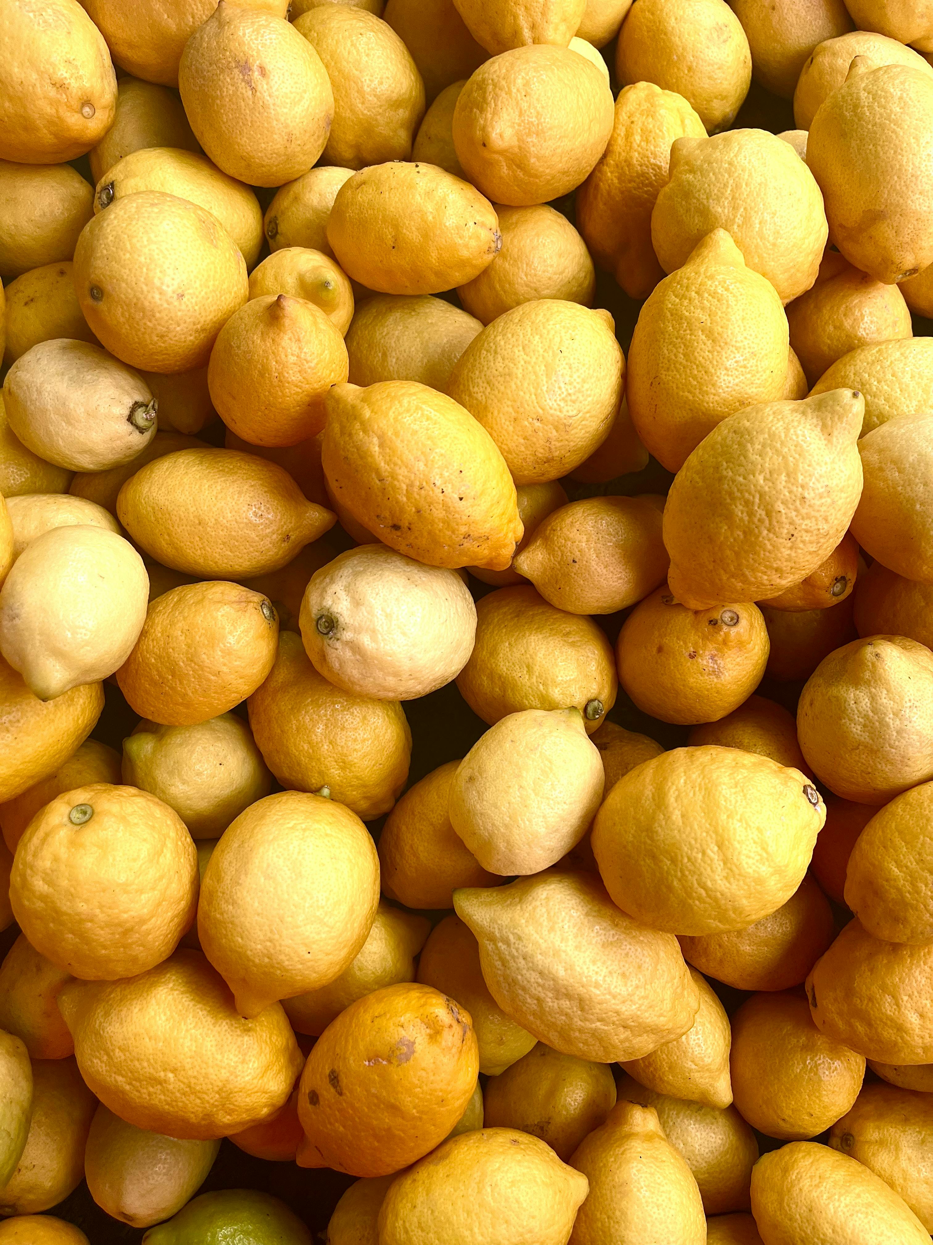 Pile of Lemons · Free Stock Photo