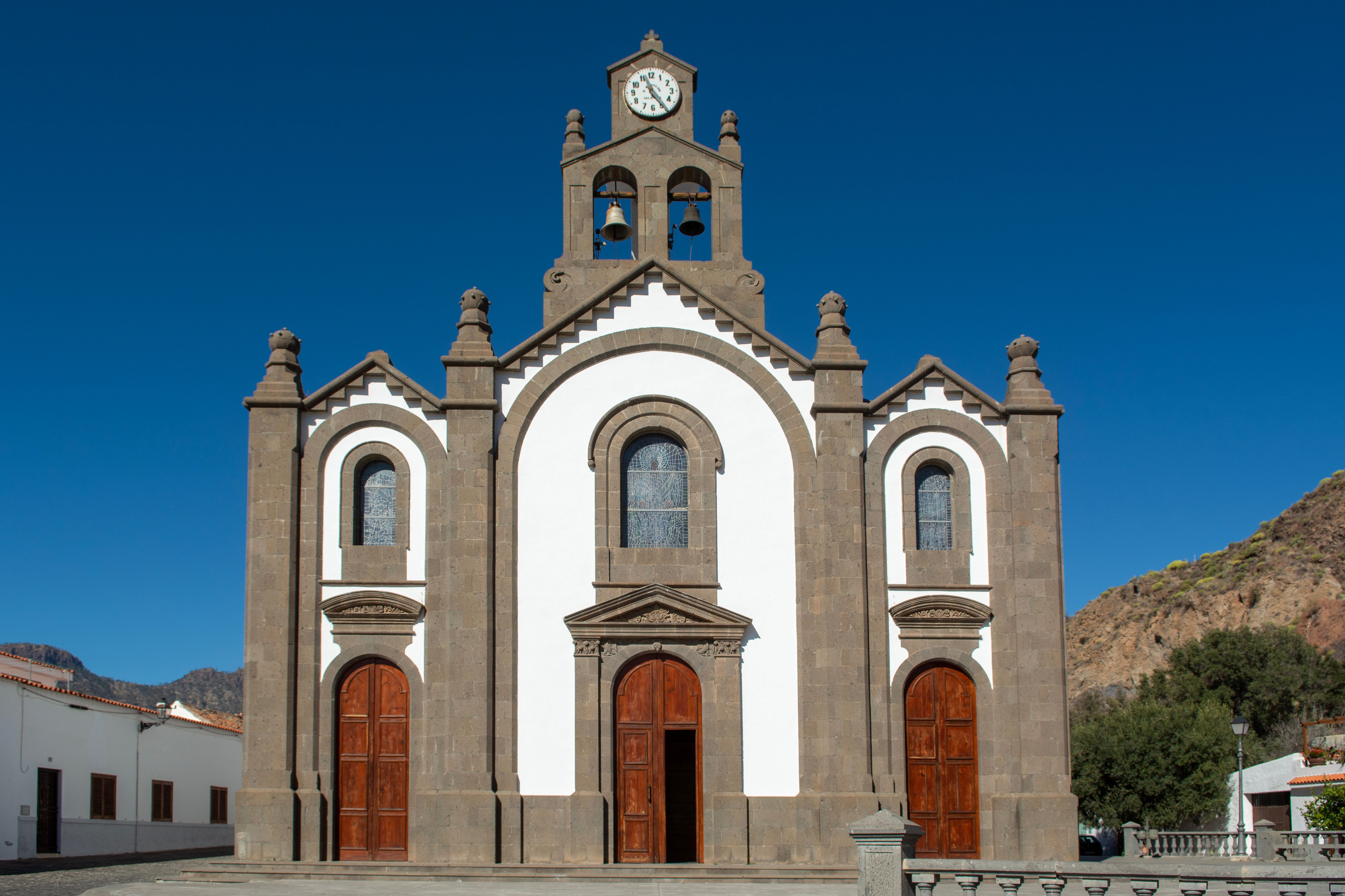 Catholic Church Facade · Free Stock Photo
