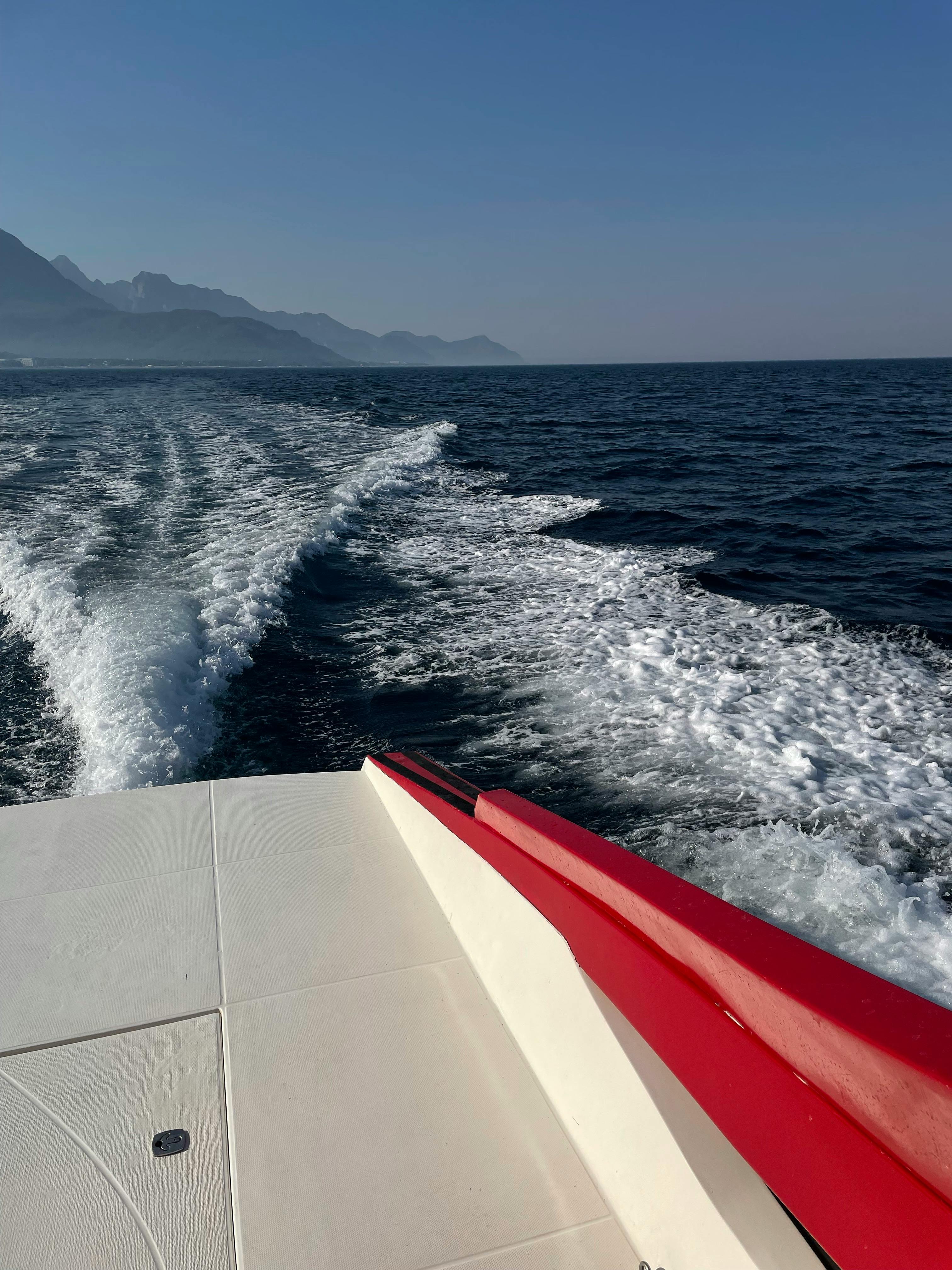 Motorboat Leaving Trail of Waves behind · Free Stock Photo