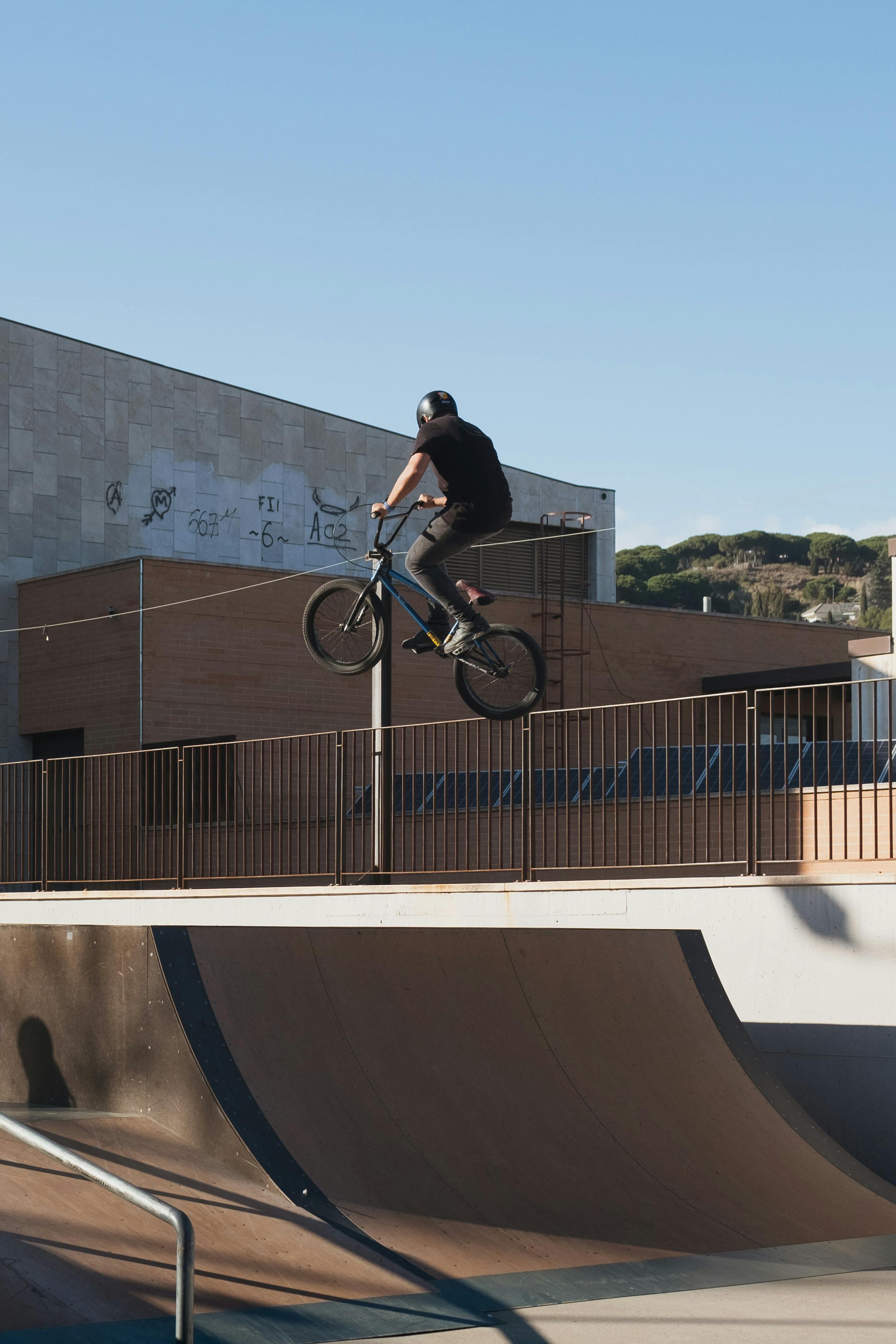 Queue Jump Photos, Download The BEST Free Queue Jump Stock Photos & HD ...