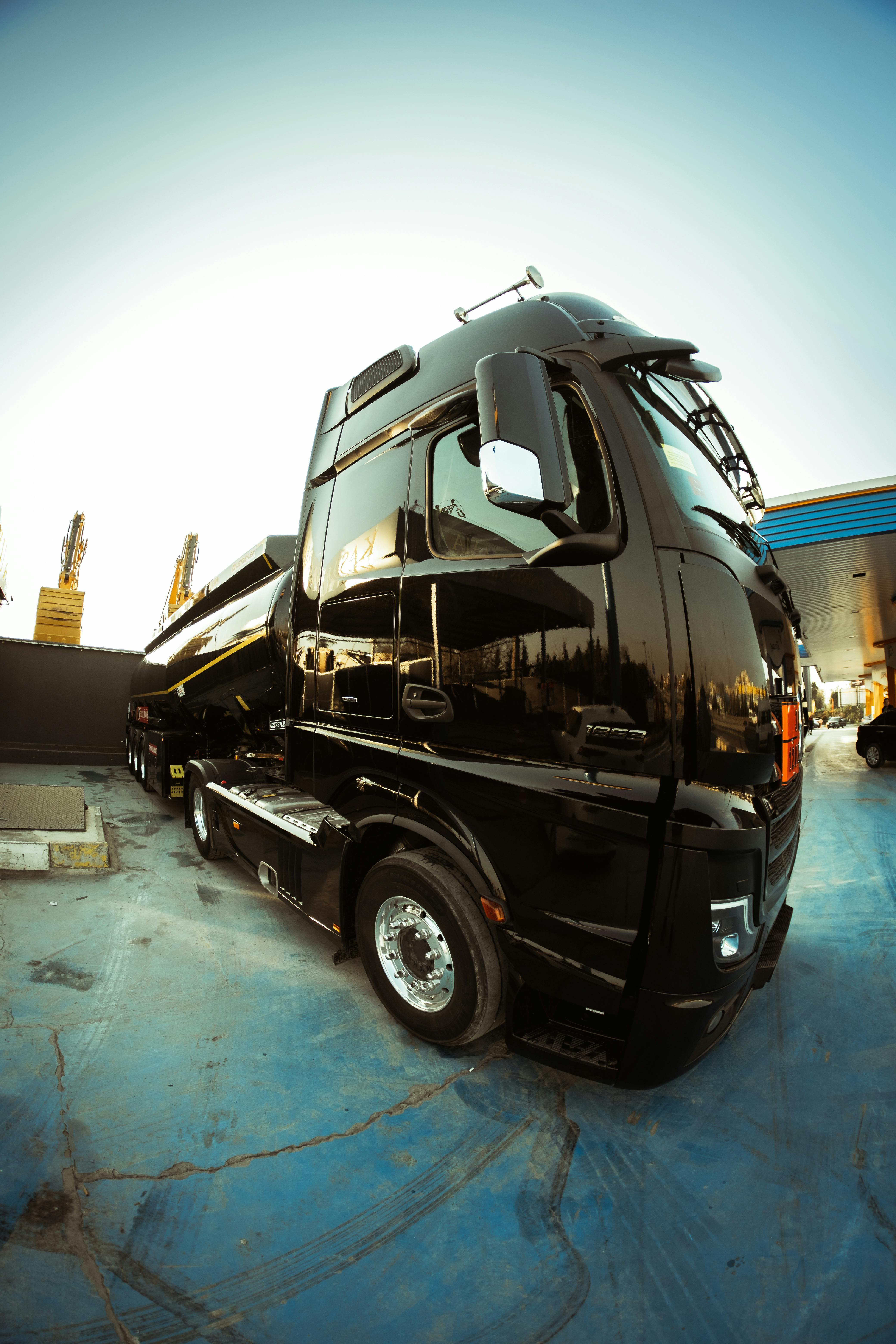 Close up of Truck · Free Stock Photo