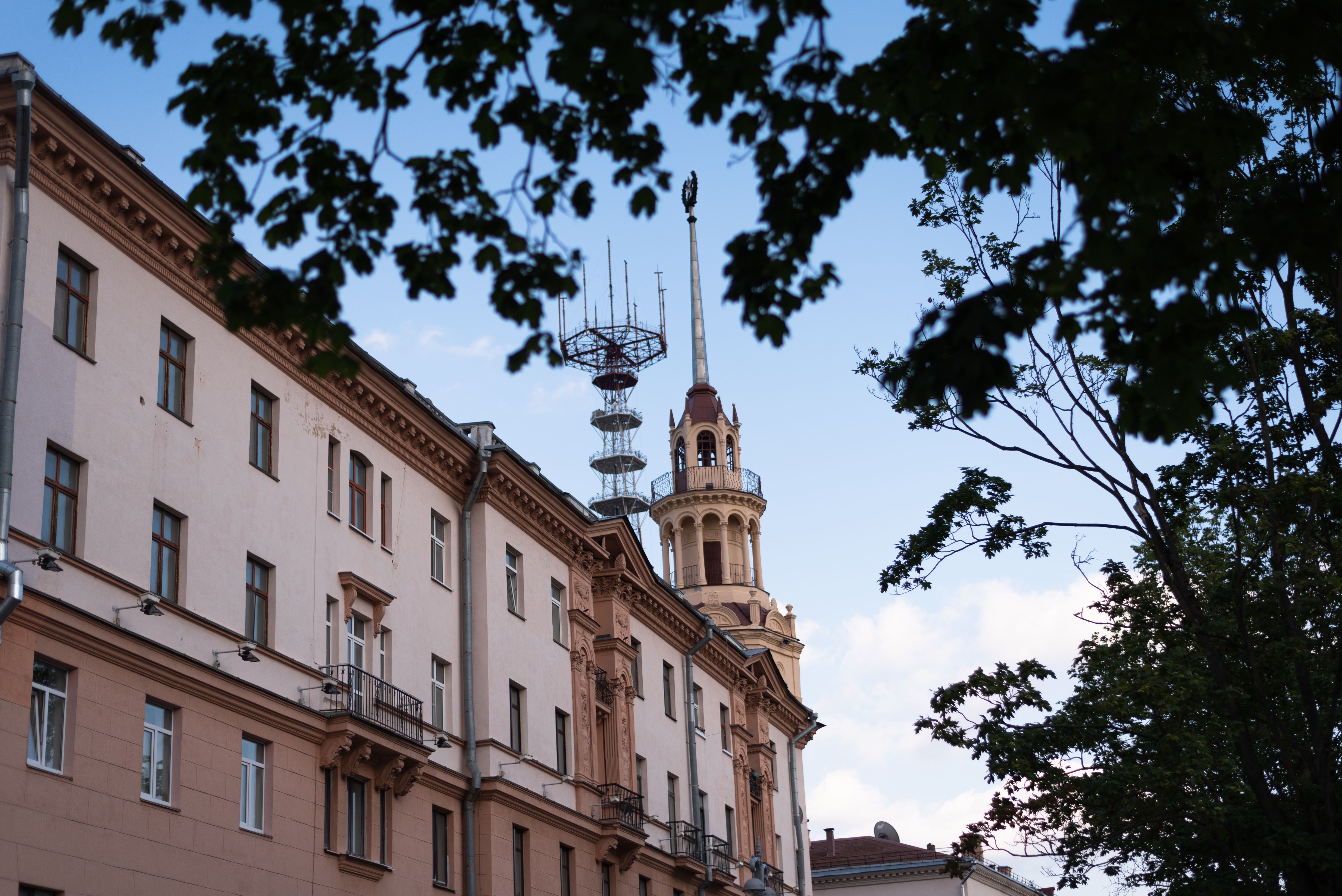 House under Spire · Free Stock Photo