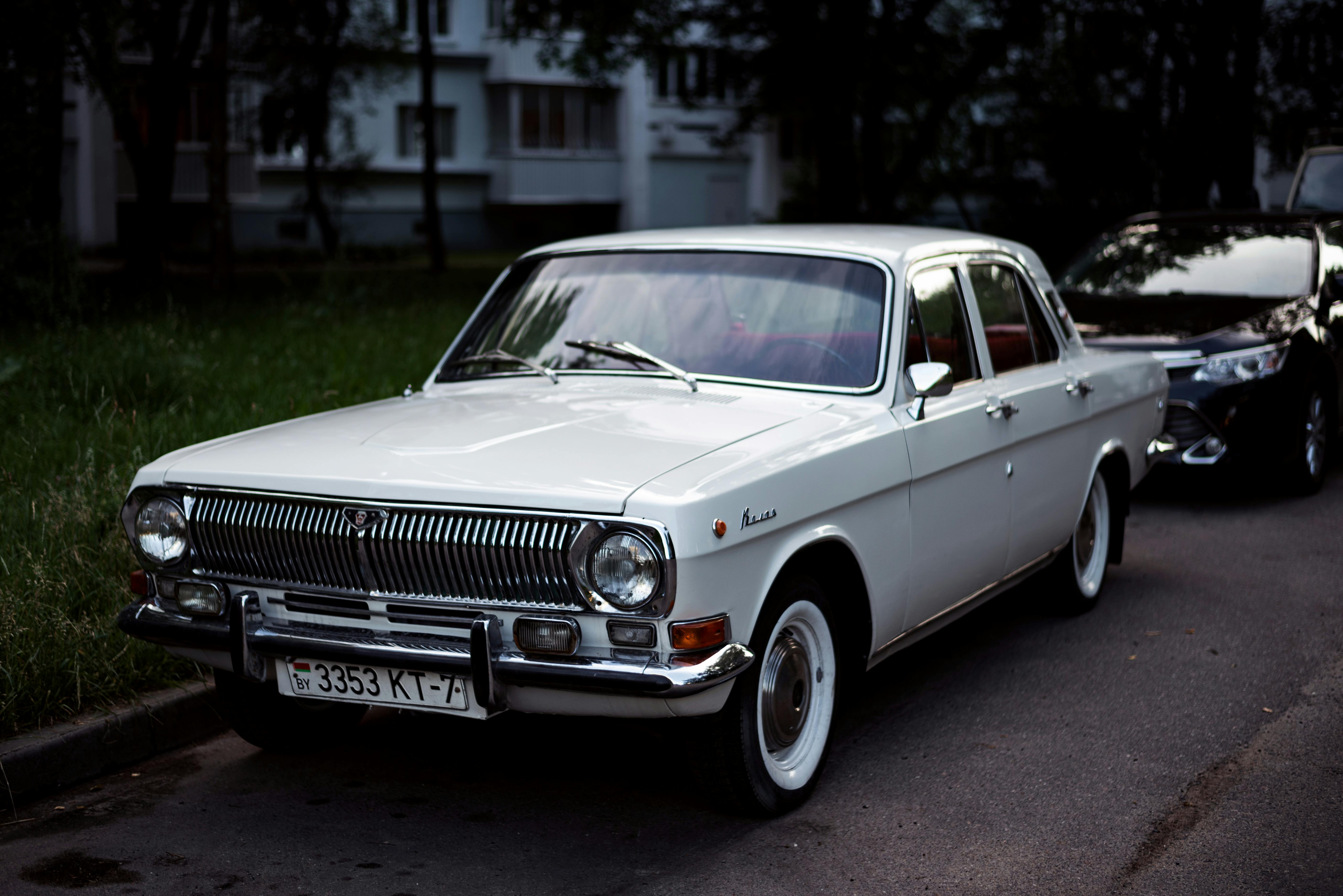 White Shining Volga · Free Stock Photo