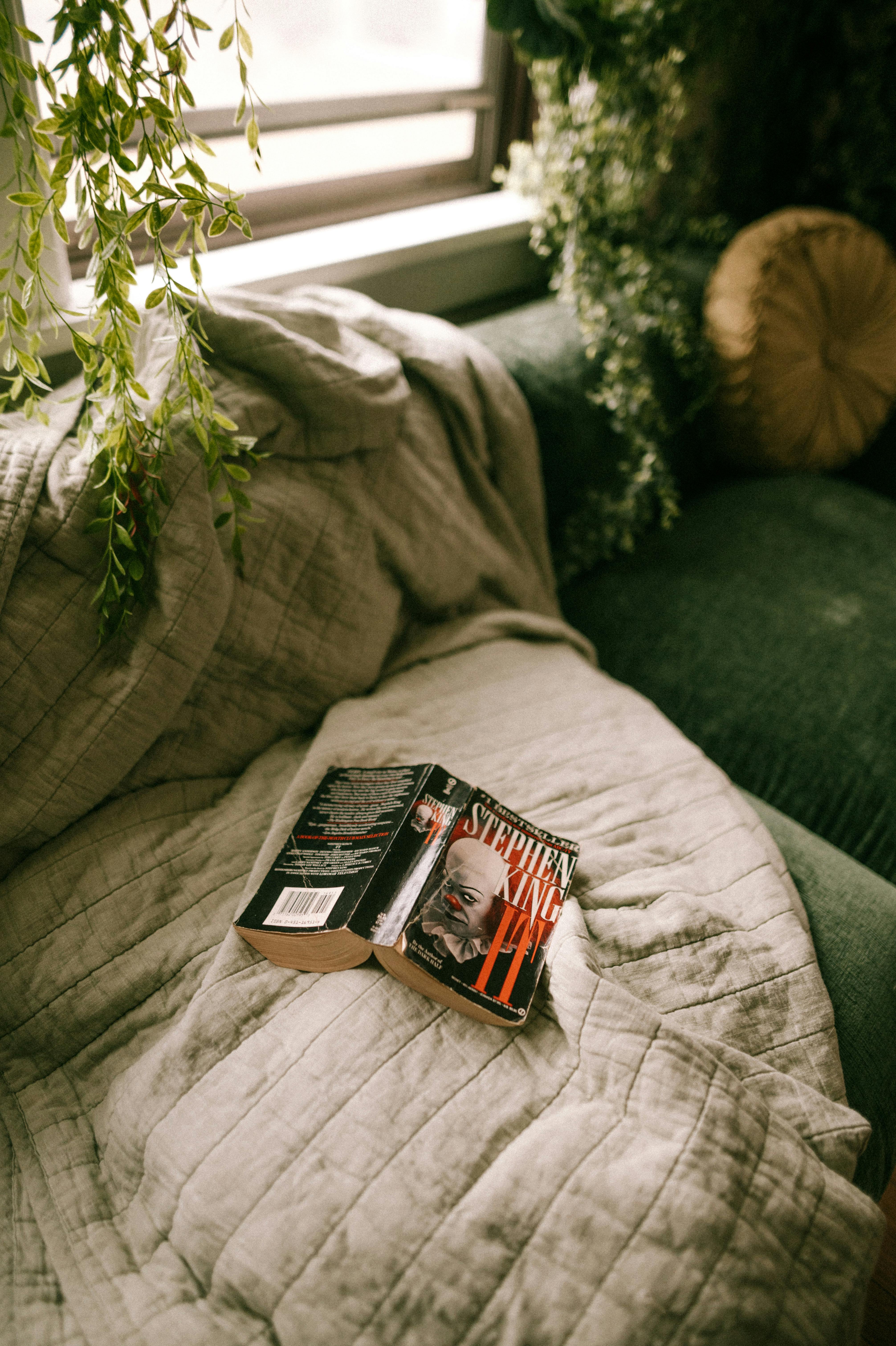 Book Cover Xl Photos, Download The BEST Free Book Cover Xl Stock Photos ...